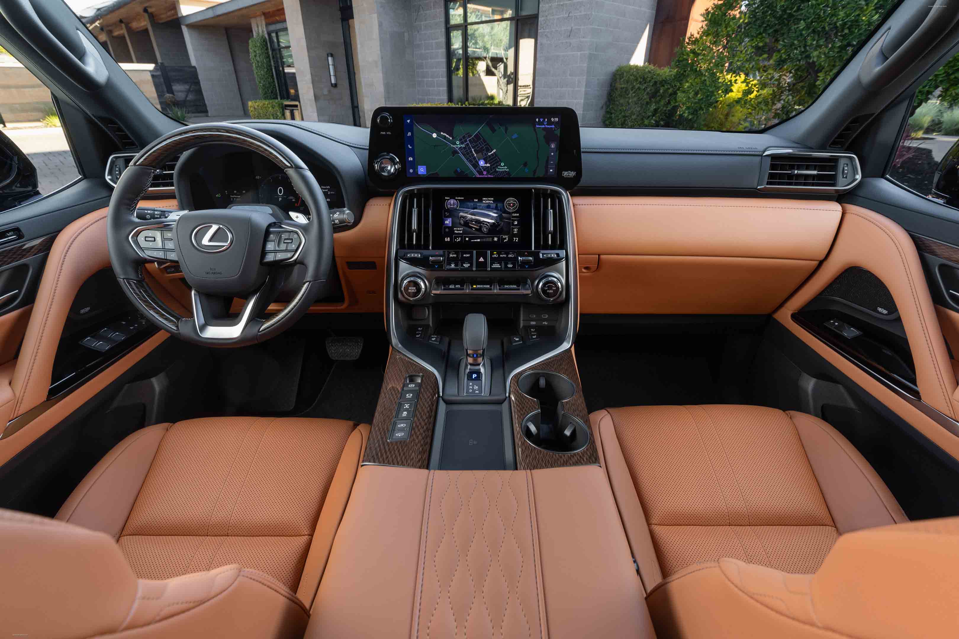 2025 Lexus LX 700h Ultra Luxury Premium Features VIP Seats DailyRevs