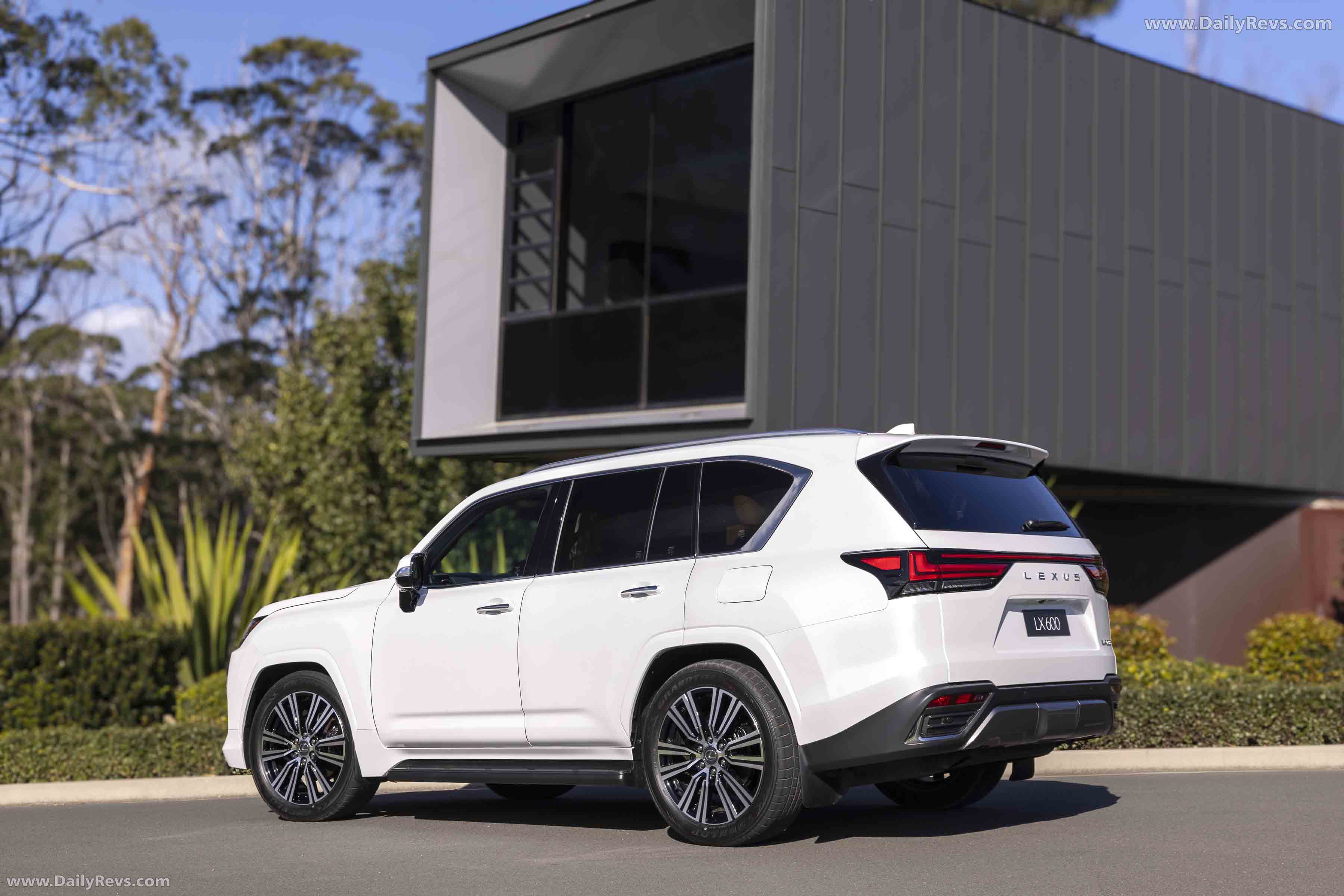 2025 Lexus LX Sports Luxury Australian Version - Lands with Quiet ...