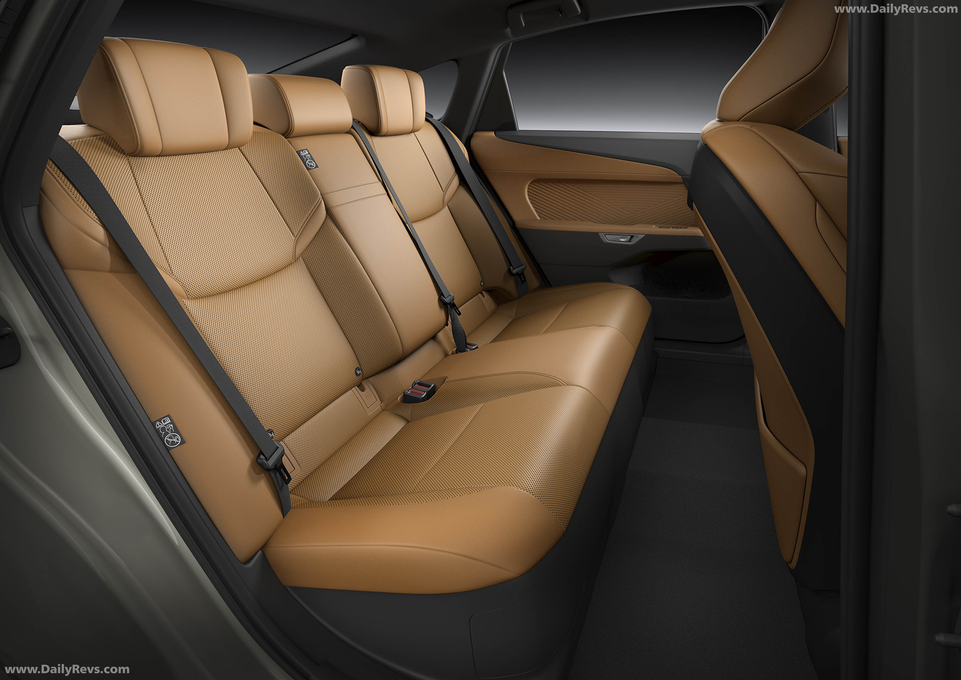 2026 Lexus ES 300h Debuts With Sharper Luxury Focus