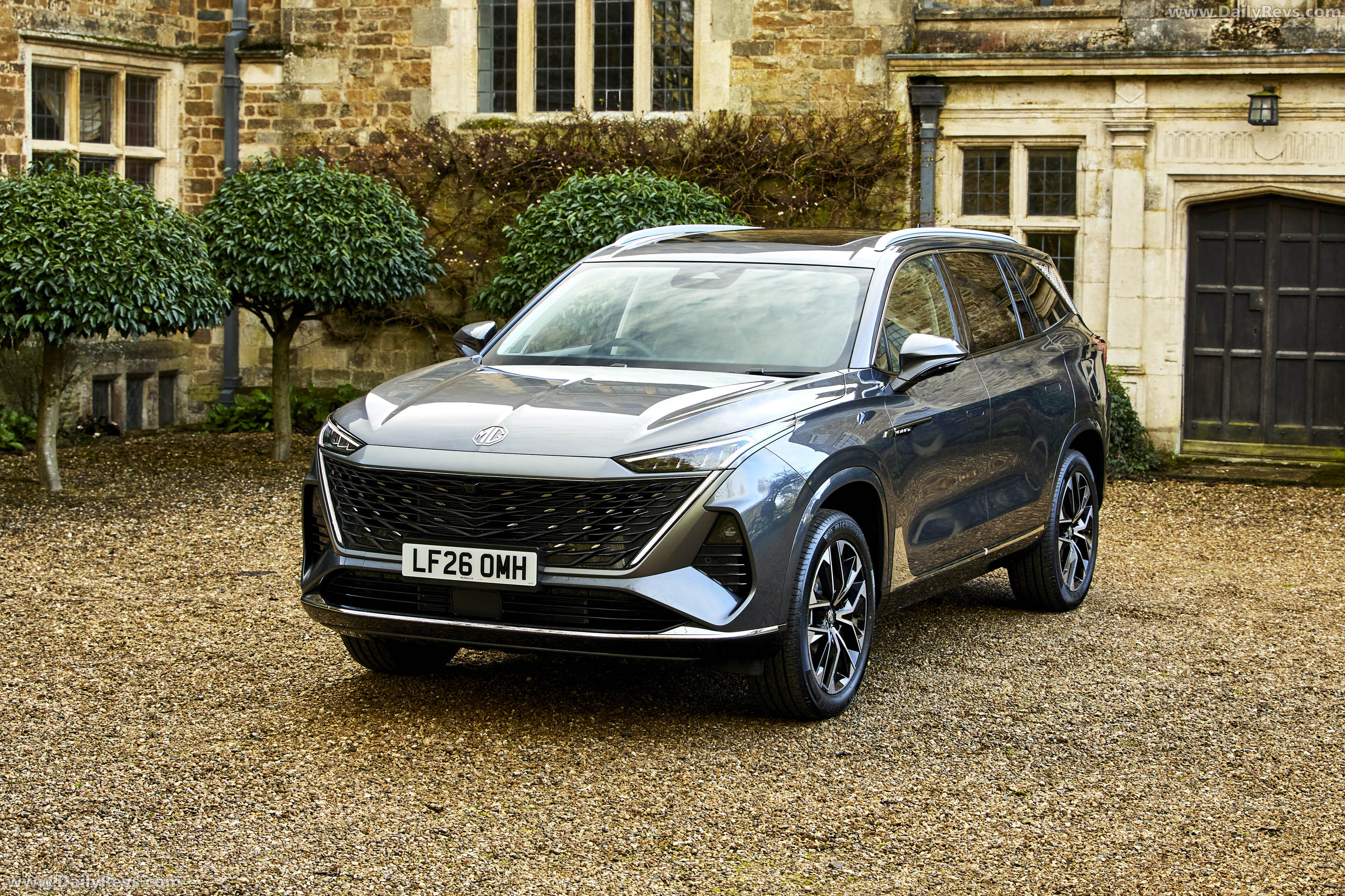 2026 MG S9 PHEV Brings Seven Seat Flexibility - DailyRevs