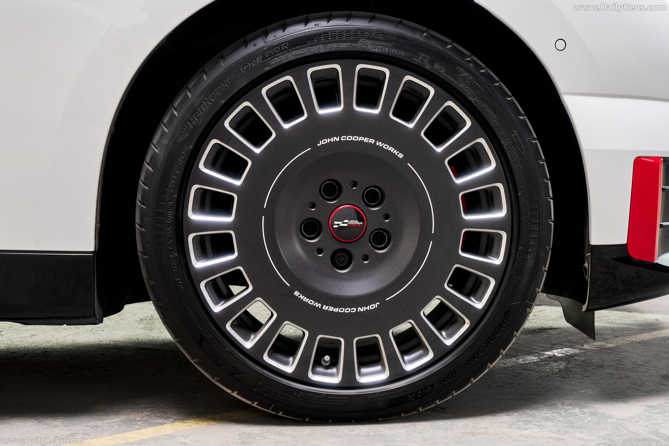 2025 MINI John Cooper Works Electric 66 Collection - Heritage With ...