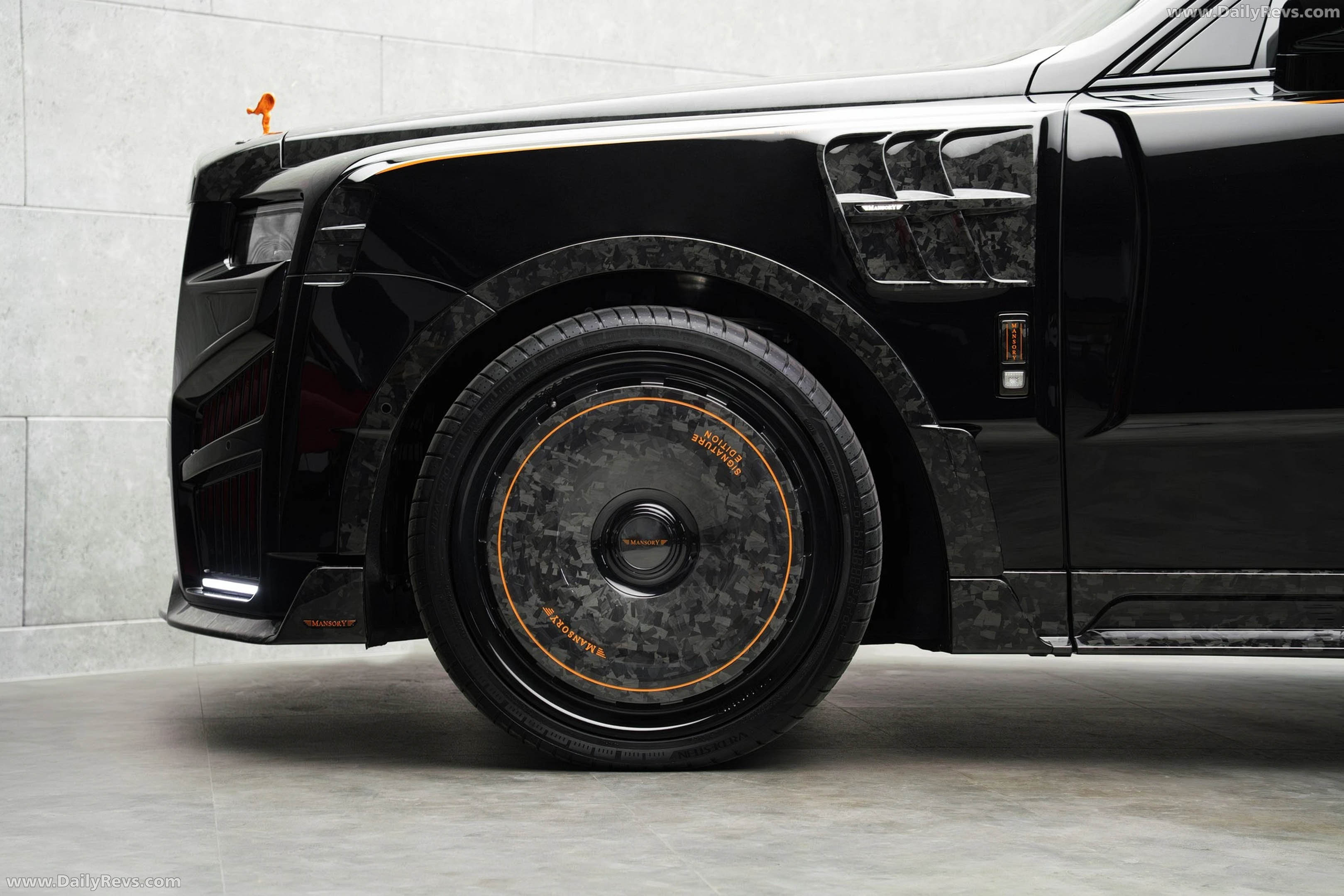 Mansory Cullinan Emperor Signature - widebody luxury SUV with carbon ...