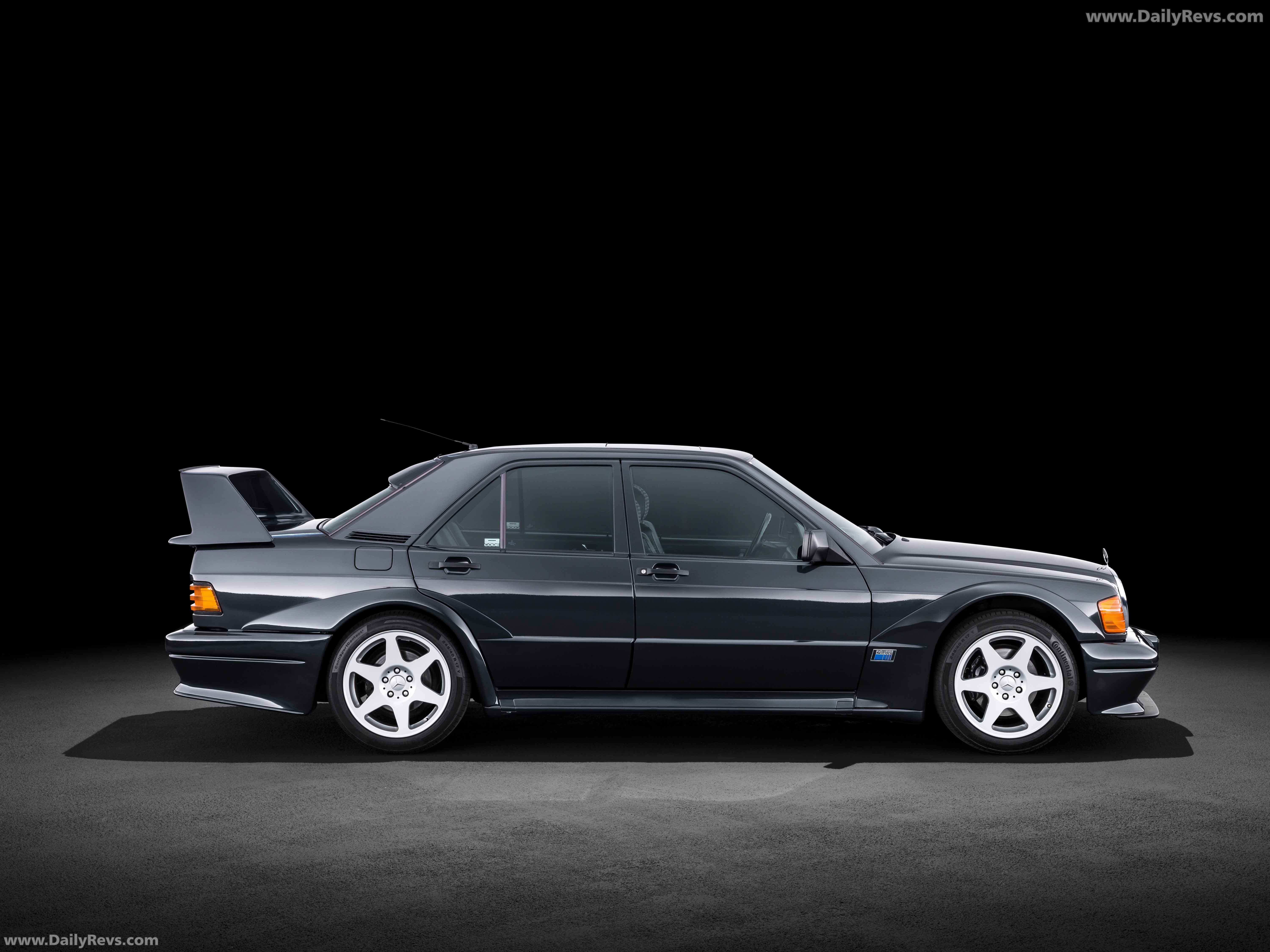 1990 Mercedes-Benz 190E EVO 2 W201 - Mercedes-Benz Stuns with DTM ...