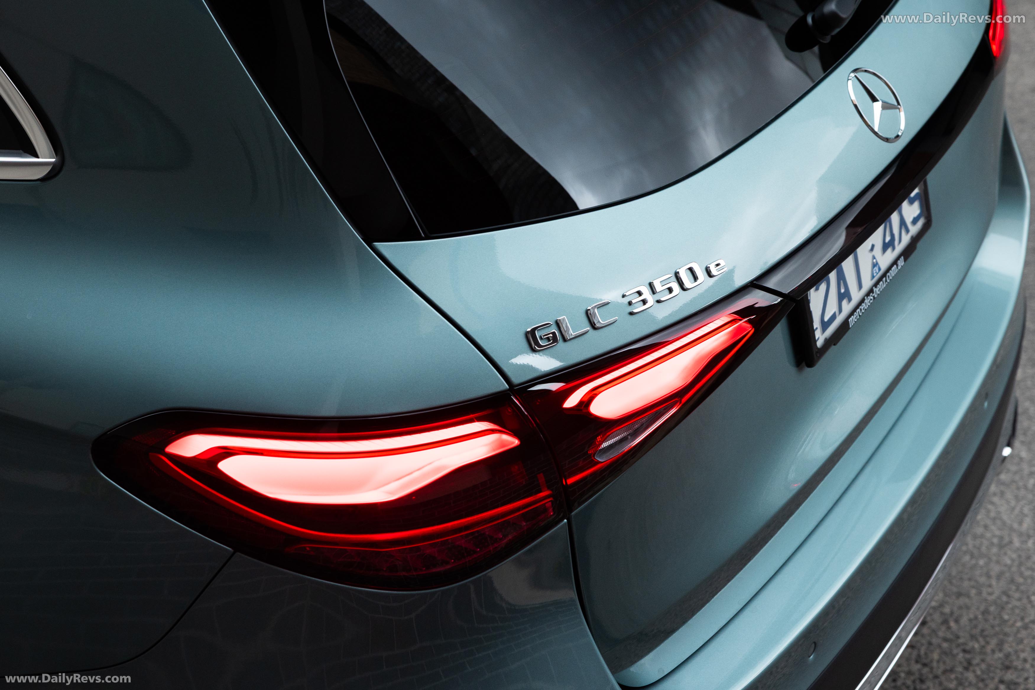 2025 Mercedes-Benz GLC 350 e 4MATIC X254 - Raises Efficiency in Compact ...