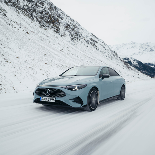 2026 Mercedes-Benz CLA EQ C118 Liquid Crystal Green: Next-Generation ...