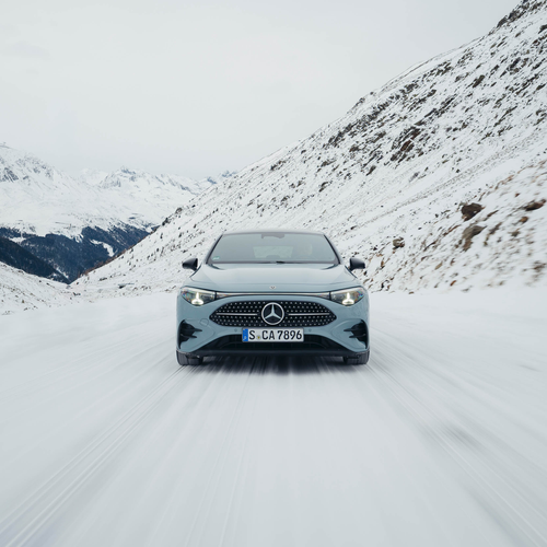 2026 Mercedes-Benz CLA EQ C118 Liquid Crystal Green: Next-Generation ...