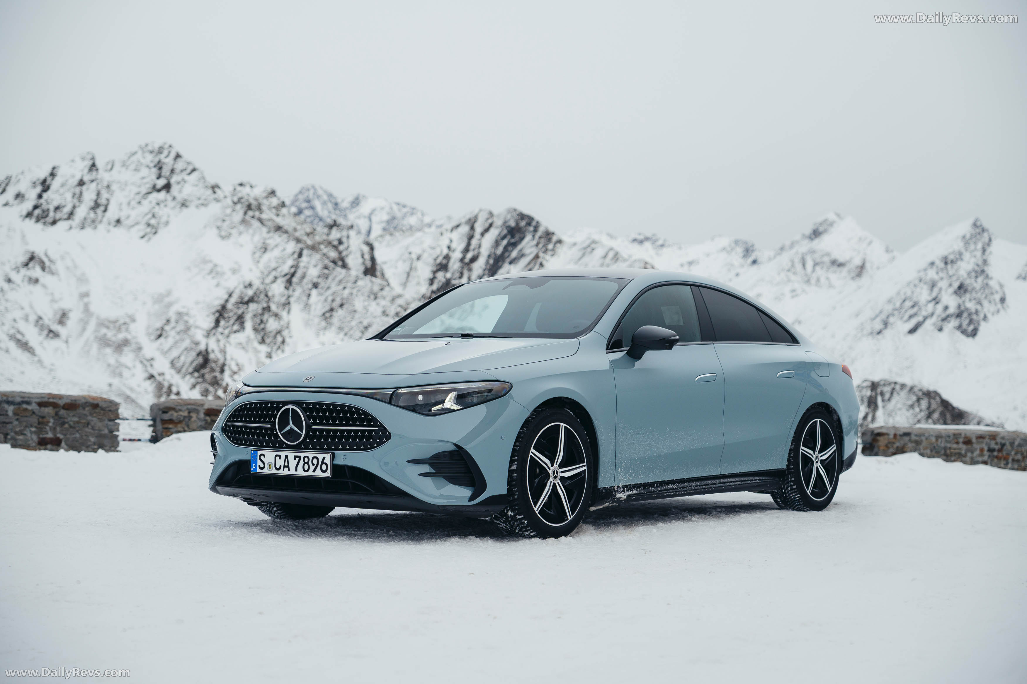 2026 Mercedes-Benz CLA EQ C118 Liquid Crystal Green: Next-Generation ...