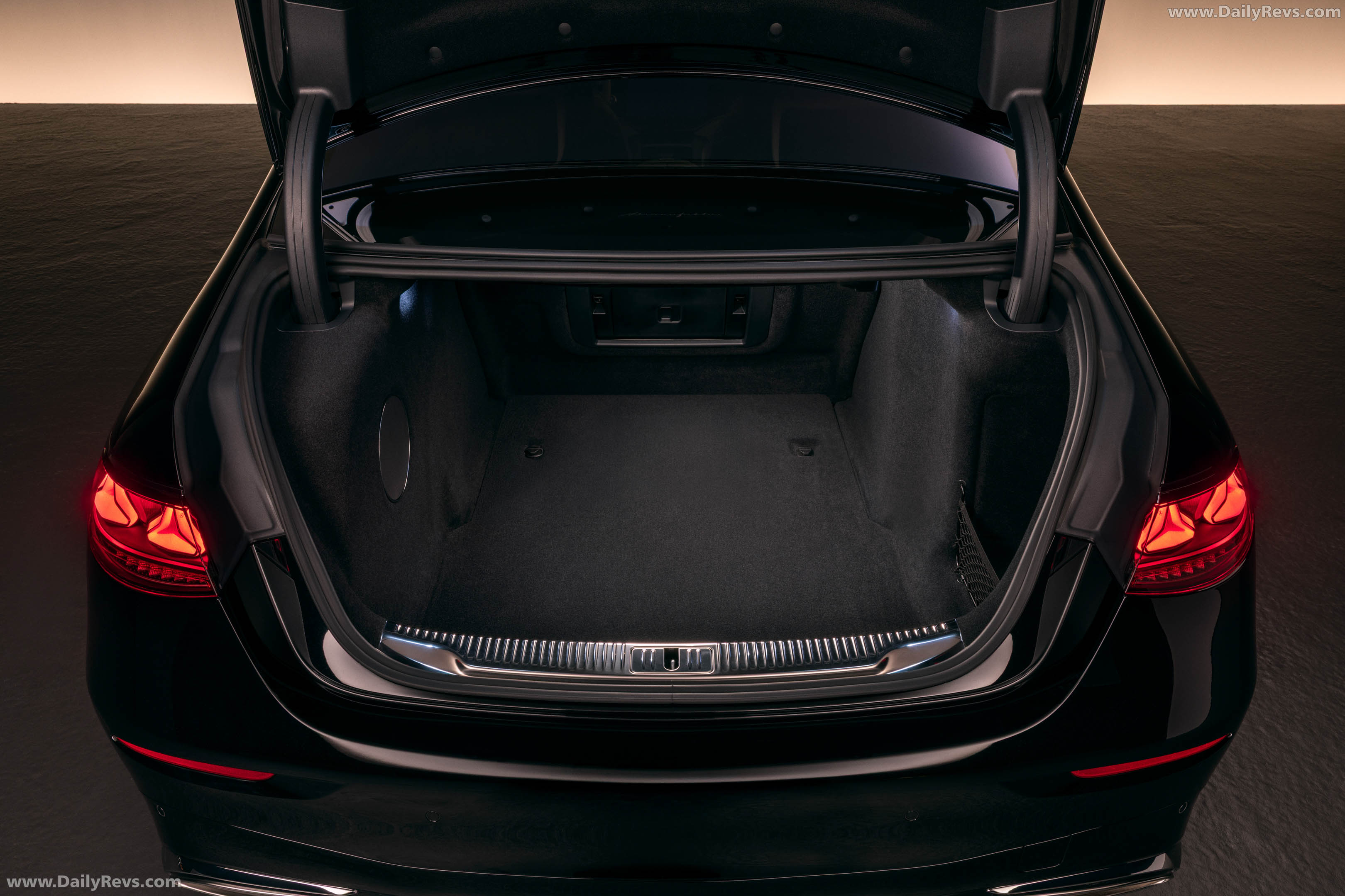 2027 Mercedes-Benz S-Class W223 Refines the Benchmark - DailyRevs