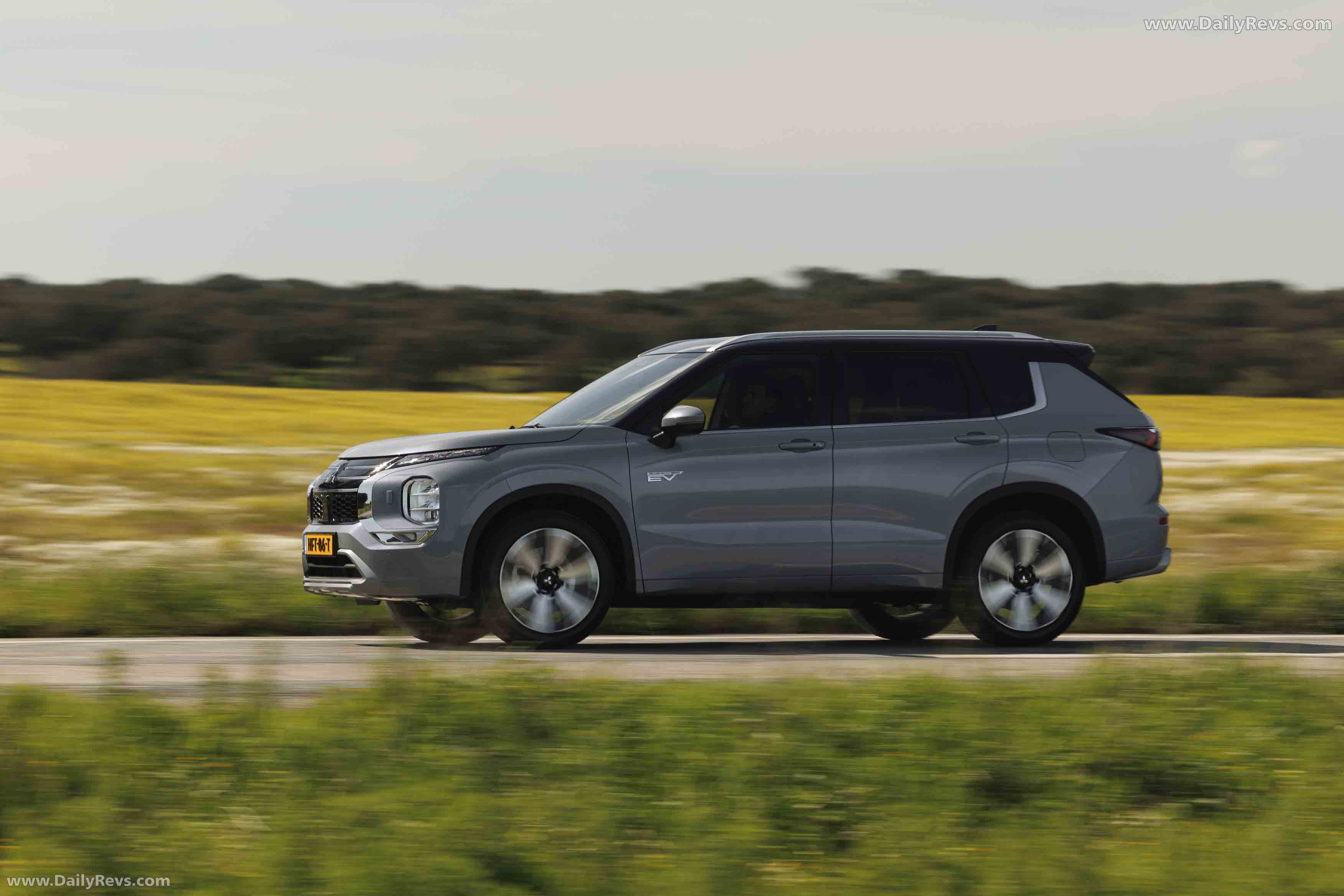 2025 Mitsubishi Outlander PHEV European Version - Mitsubishi Upgrades ...