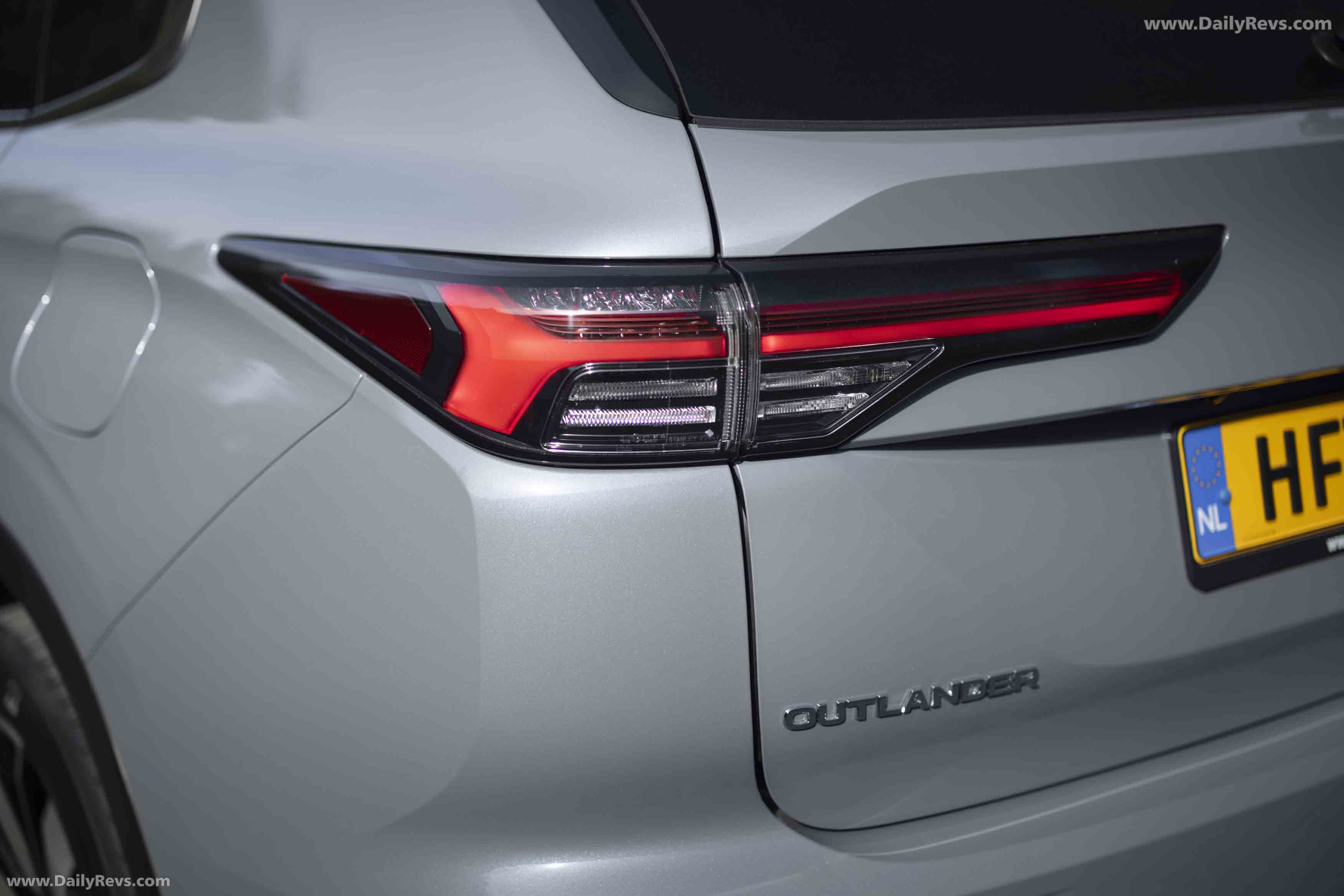 2025 Mitsubishi Outlander PHEV European Version - Mitsubishi Upgrades ...