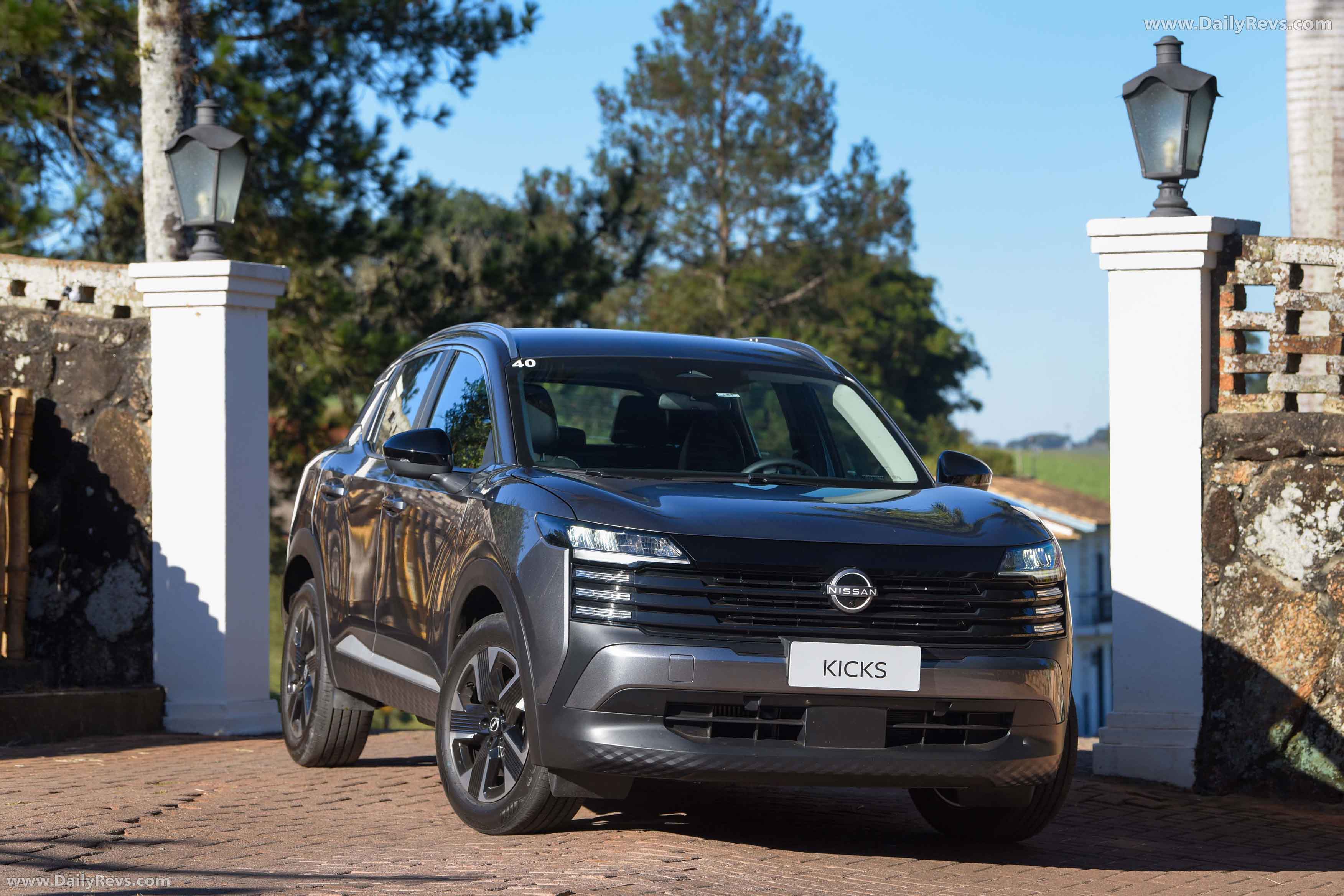 2025 Nissan Kicks Advance - Nissan Brings Cleaner Design, New Platform ...