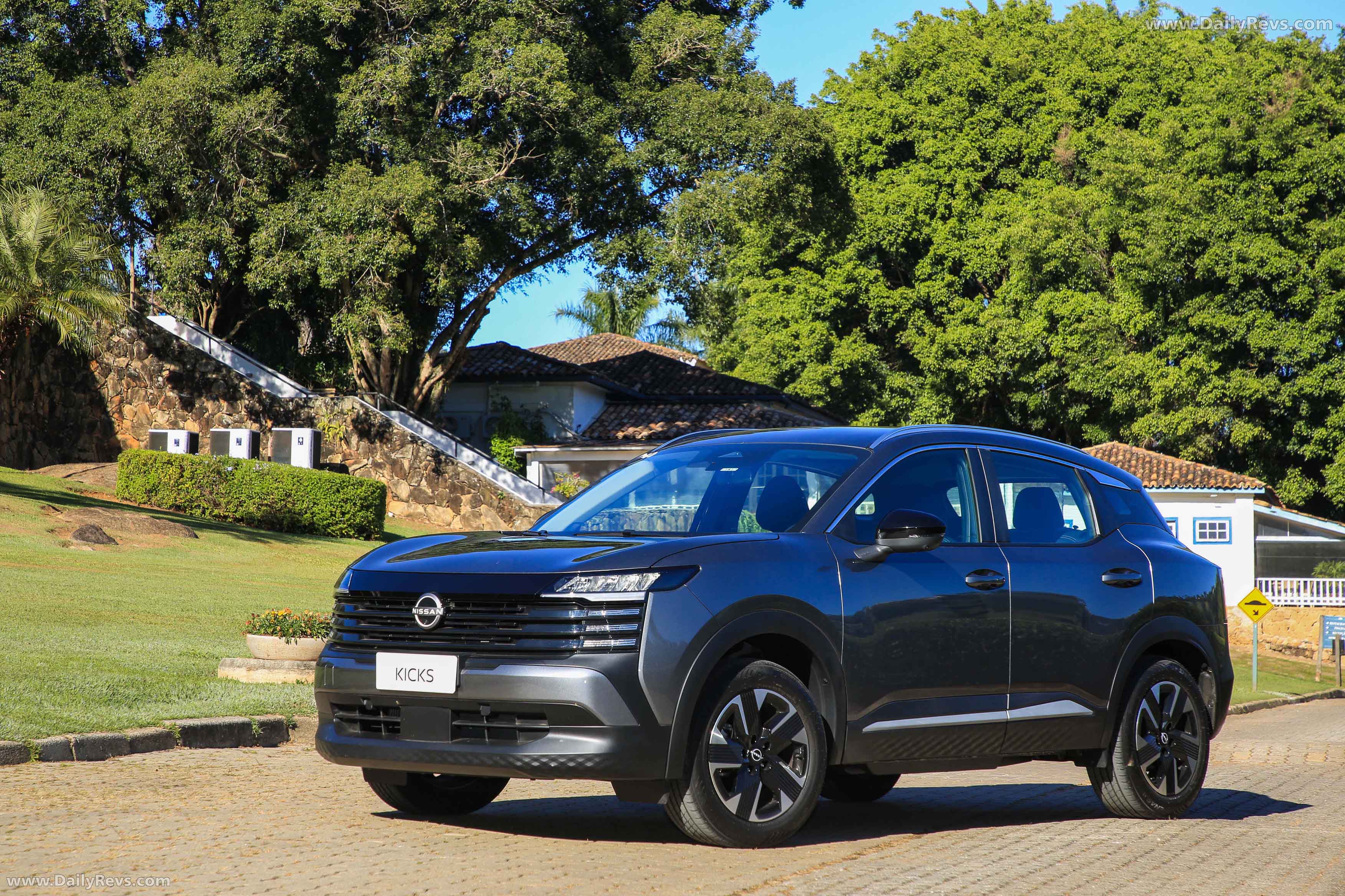 2025 Nissan Kicks Advance - Nissan Brings Cleaner Design, New Platform ...