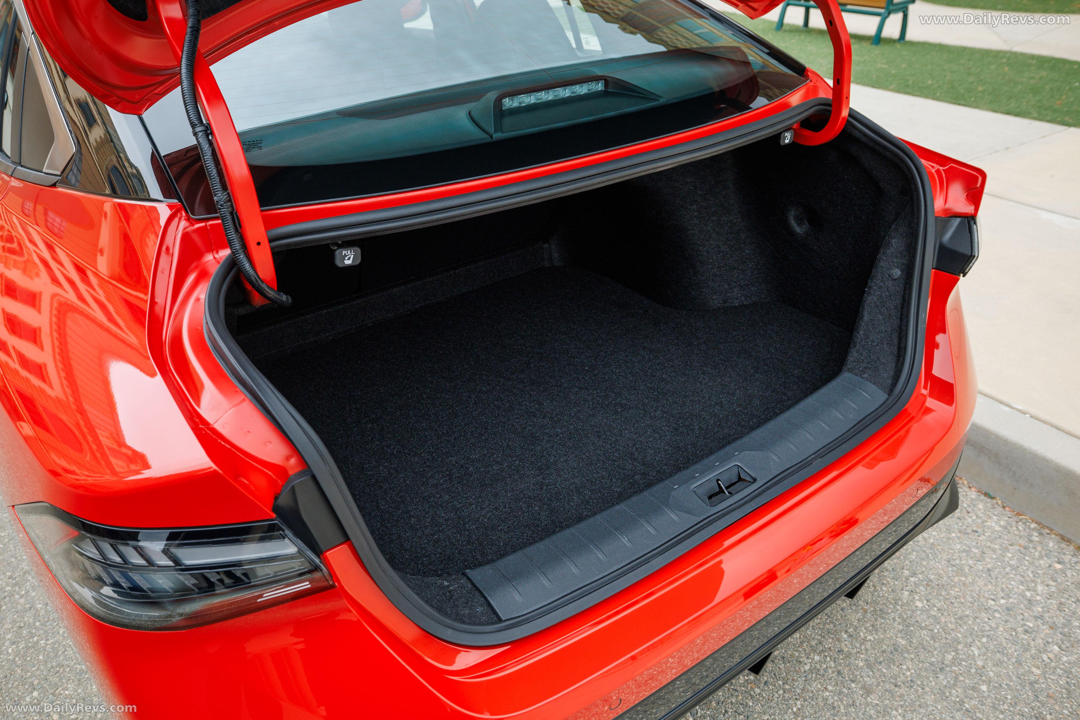 2026 Nissan Sentra SR - Nissan’s accessible, practical, and stylish ...