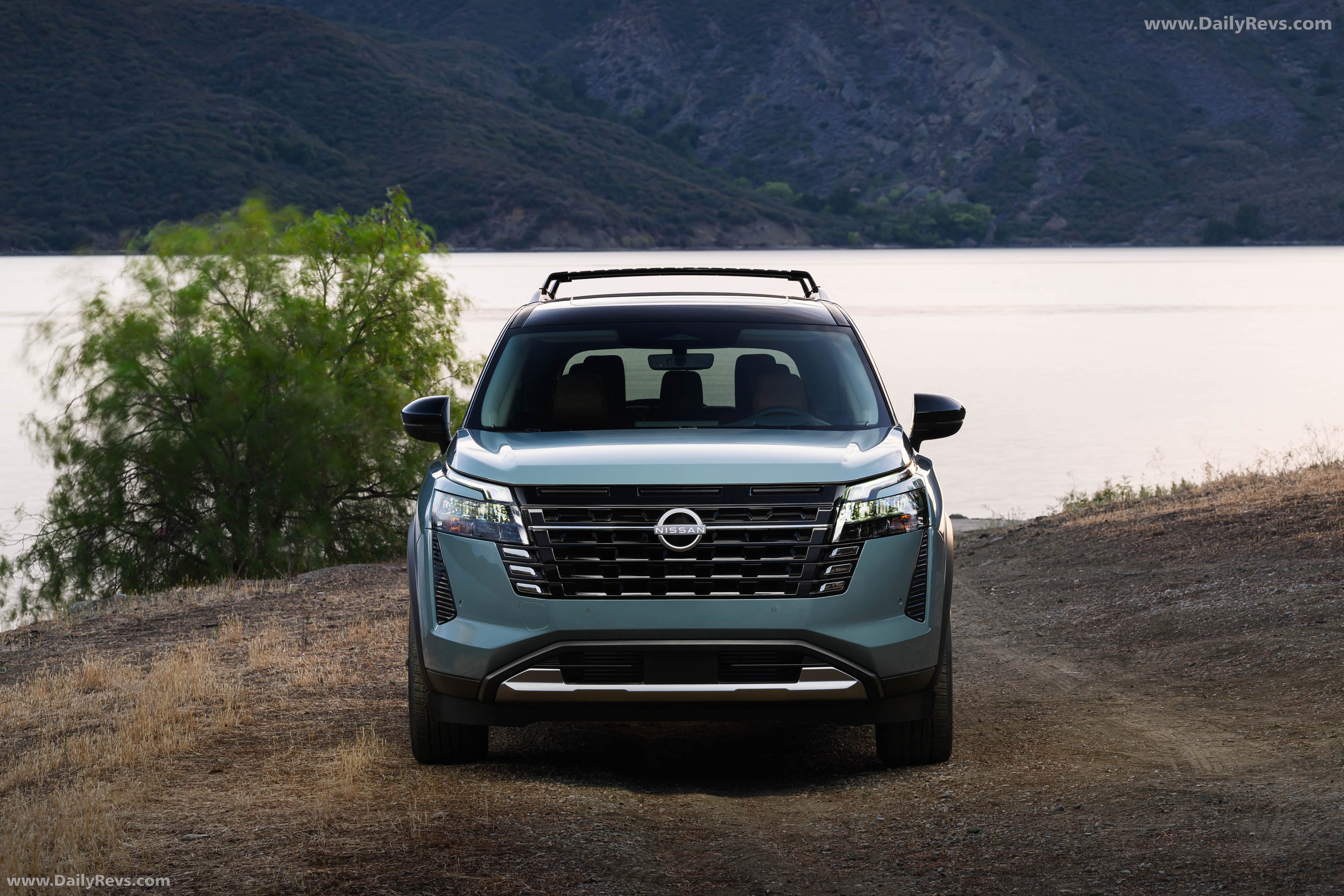 2026 Nissan Pathfinder - family-focused three-row SUV - DailyRevs