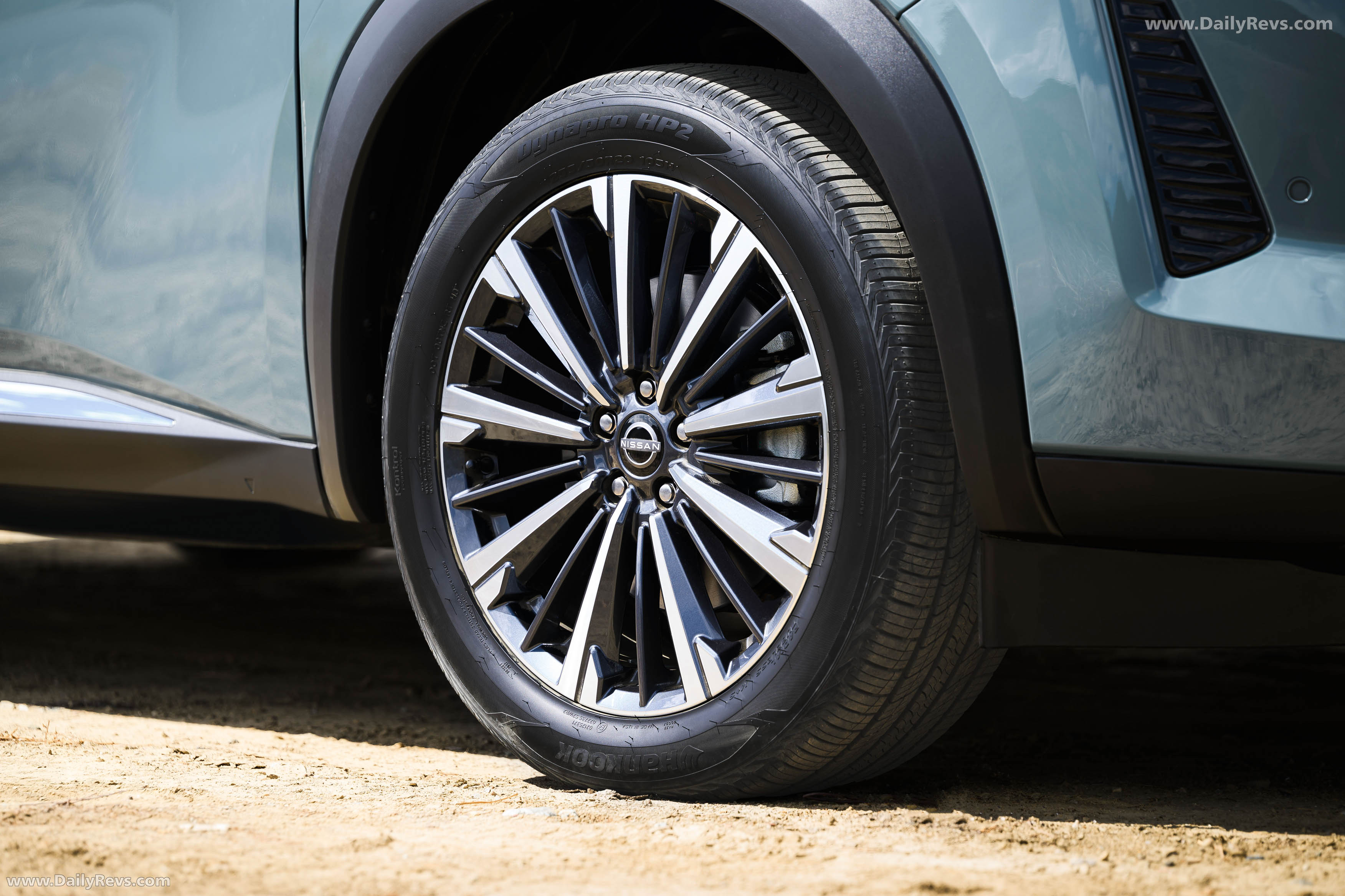 2026 Nissan Pathfinder - family-focused three-row SUV - DailyRevs