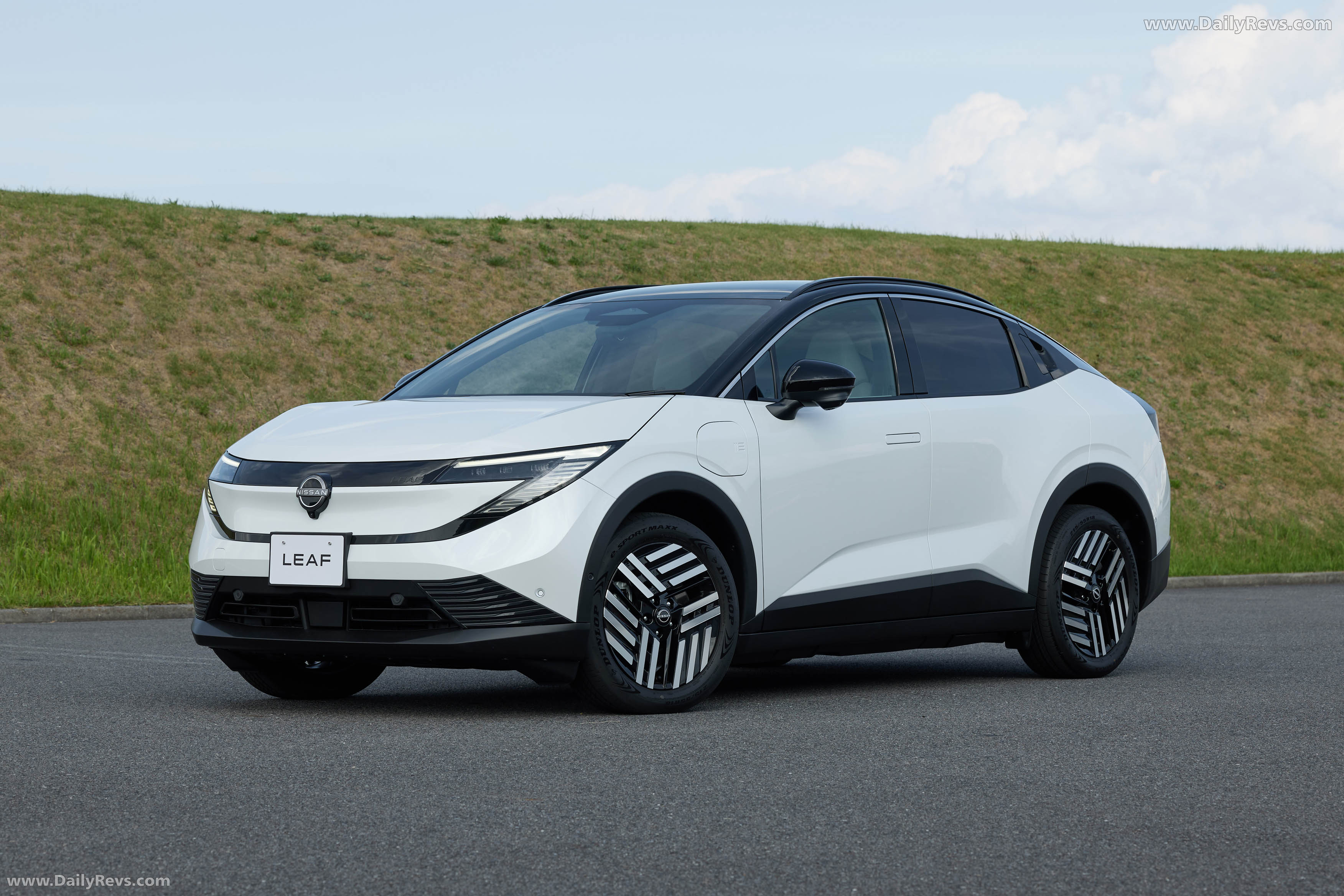 2026 Nissan Leaf EV Japanese Version - Marks a New Era - DailyRevs