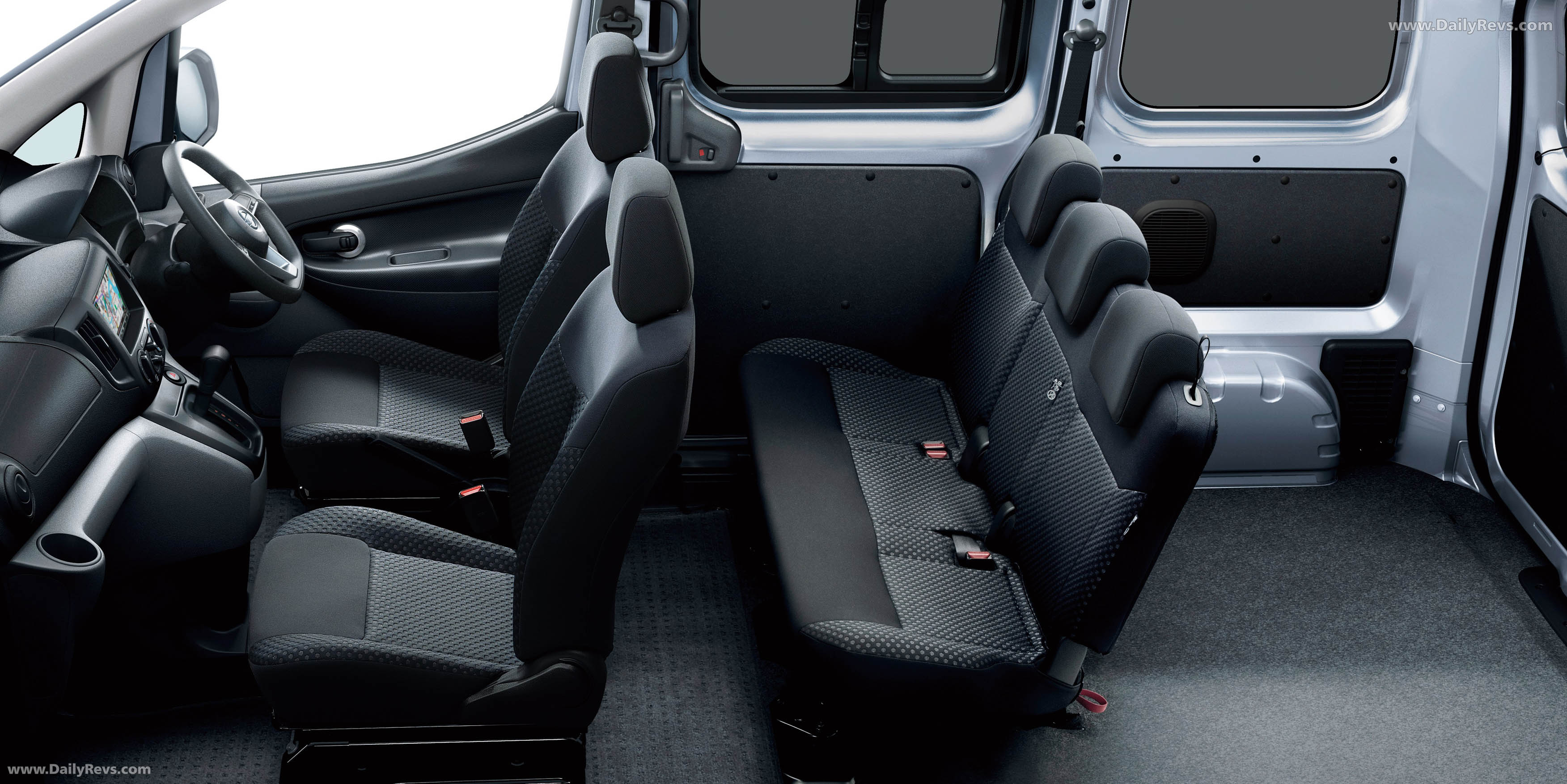 2025 Nissan NV200 Barnett: Spacious Commercial Van Designed for Maximum ...