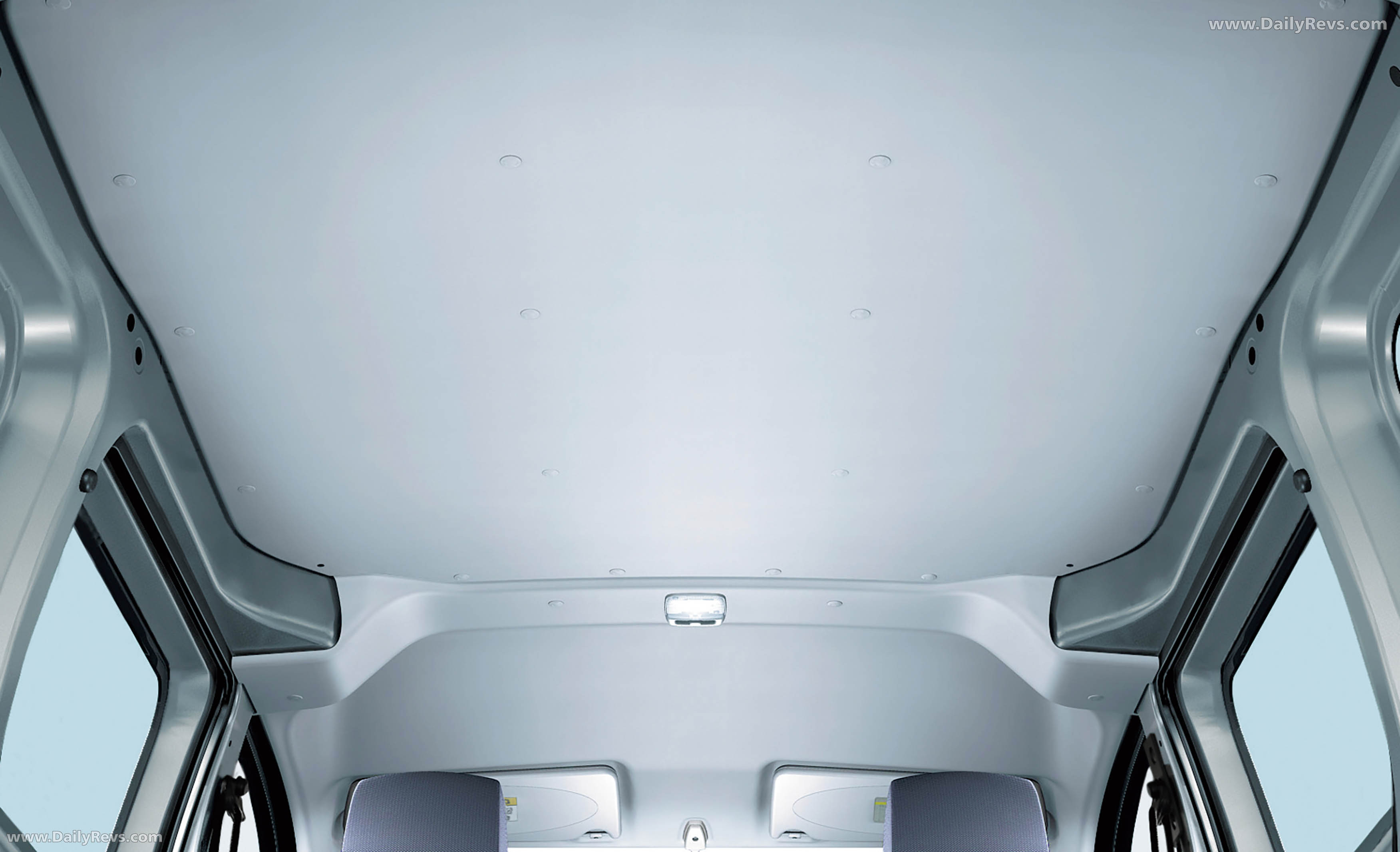 2025 Nissan NV200 Barnett: Spacious Commercial Van Designed for Maximum ...