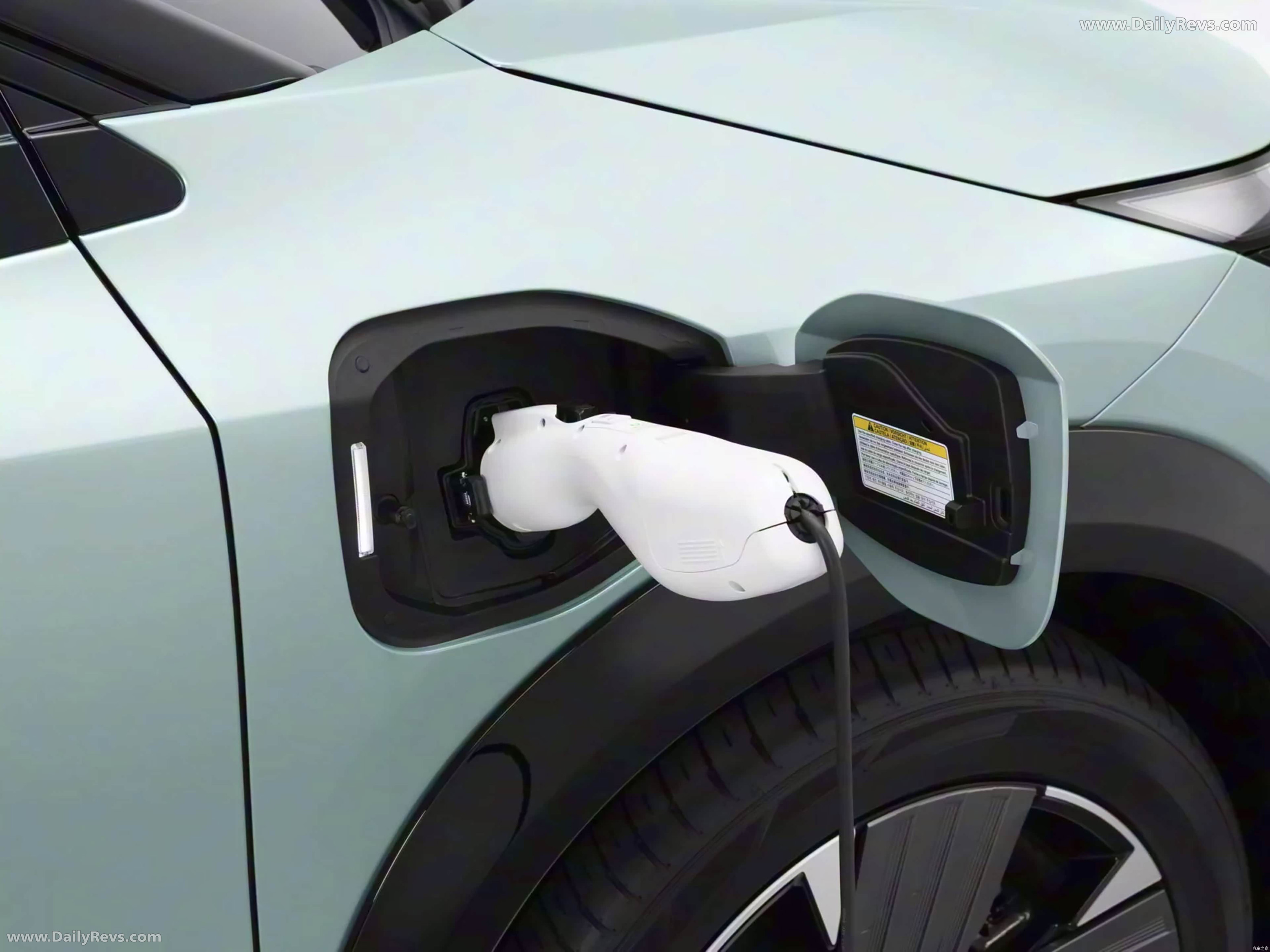 2025 Nissan Ariya EV: High-Value All-Electric SUV Combines Style, Tech ...