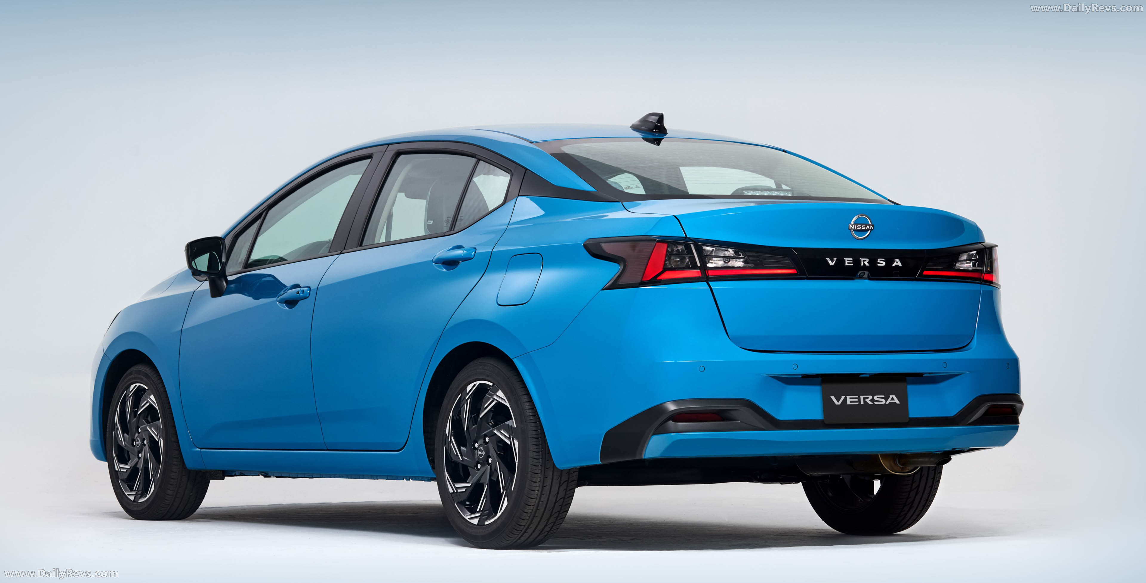 Nissan Versa - Most Beloved Sub-Compact Sedan - DailyRevs