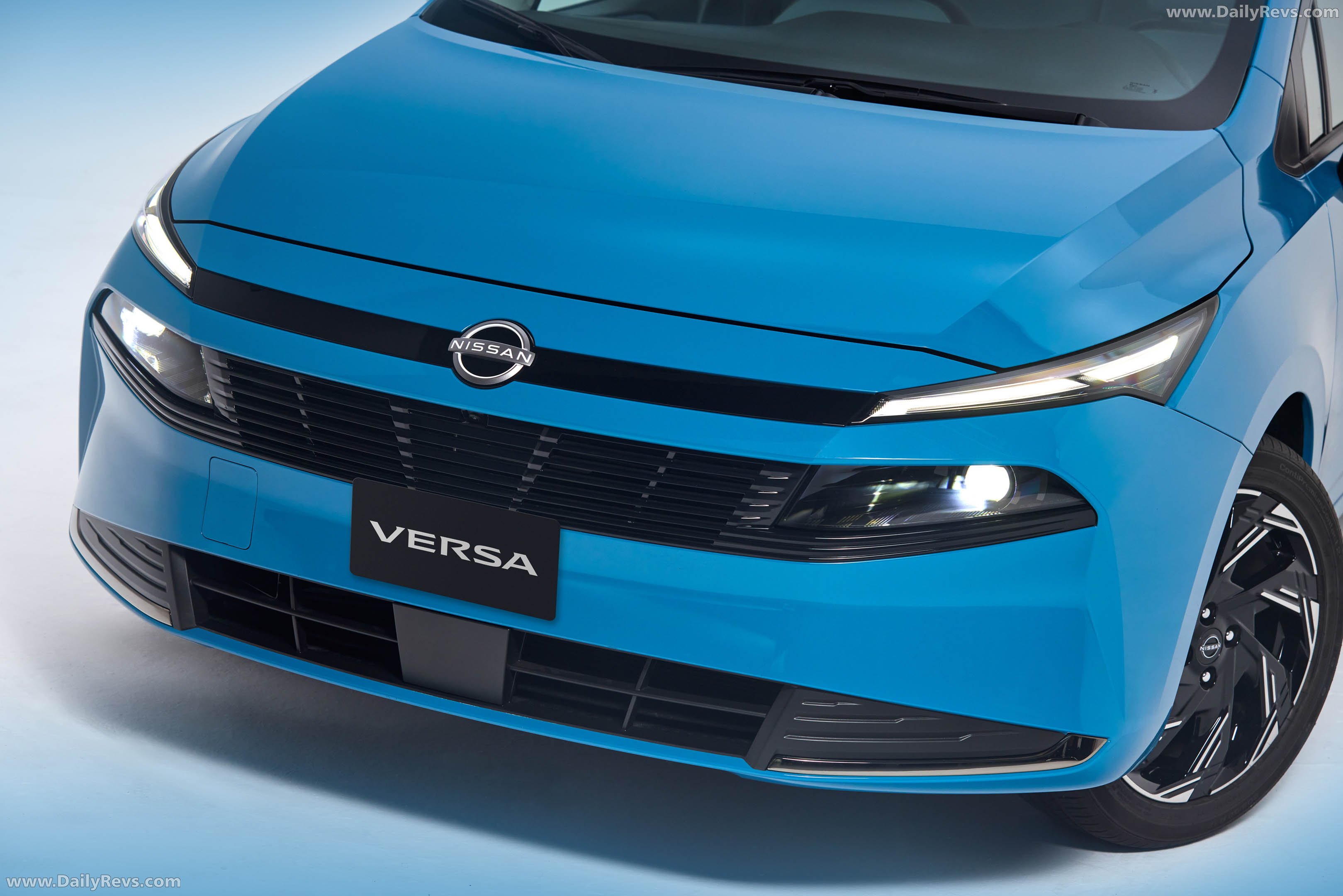 Nissan Versa - Most Beloved Sub-Compact Sedan - DailyRevs