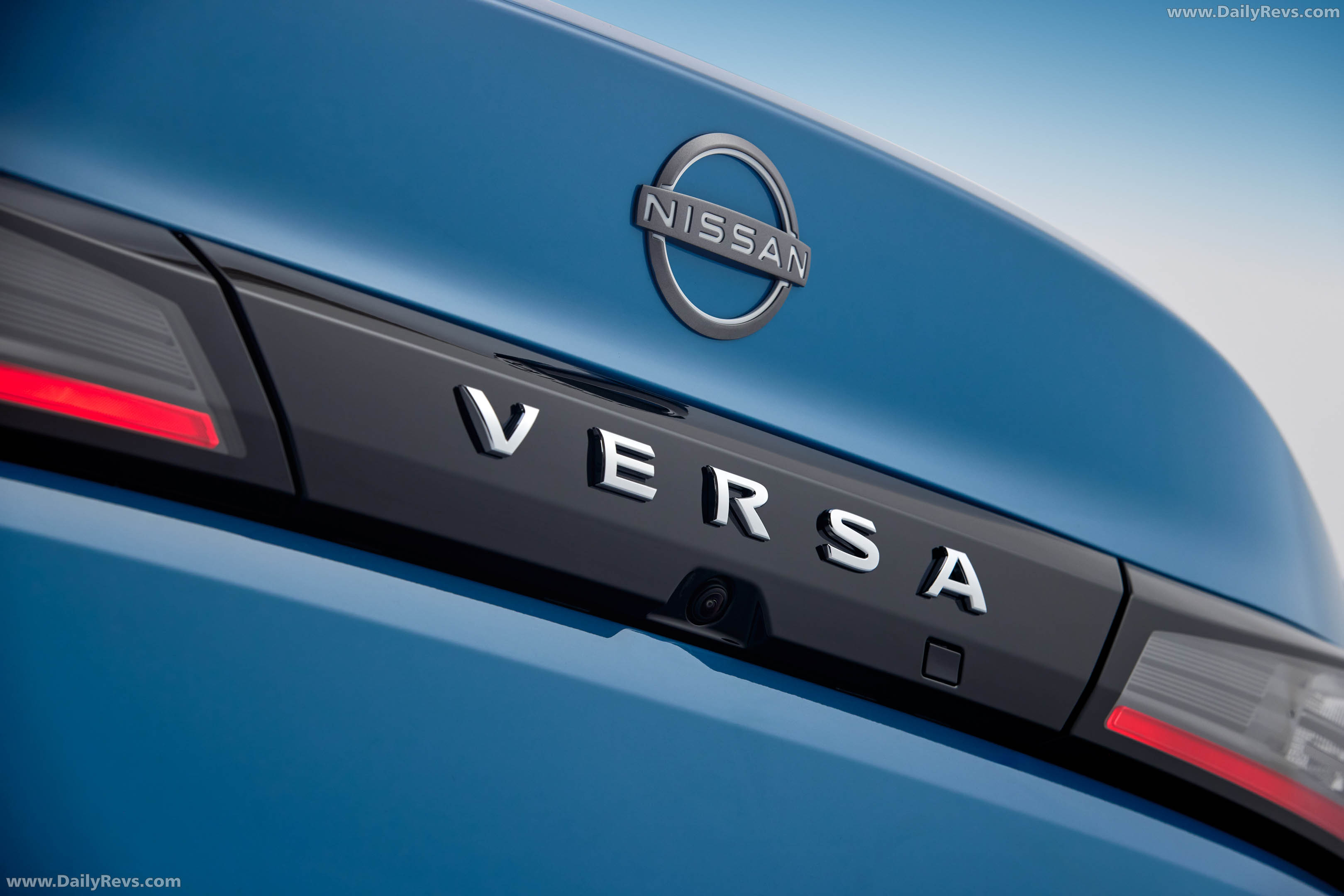 Nissan Versa - Most Beloved Sub-Compact Sedan - DailyRevs