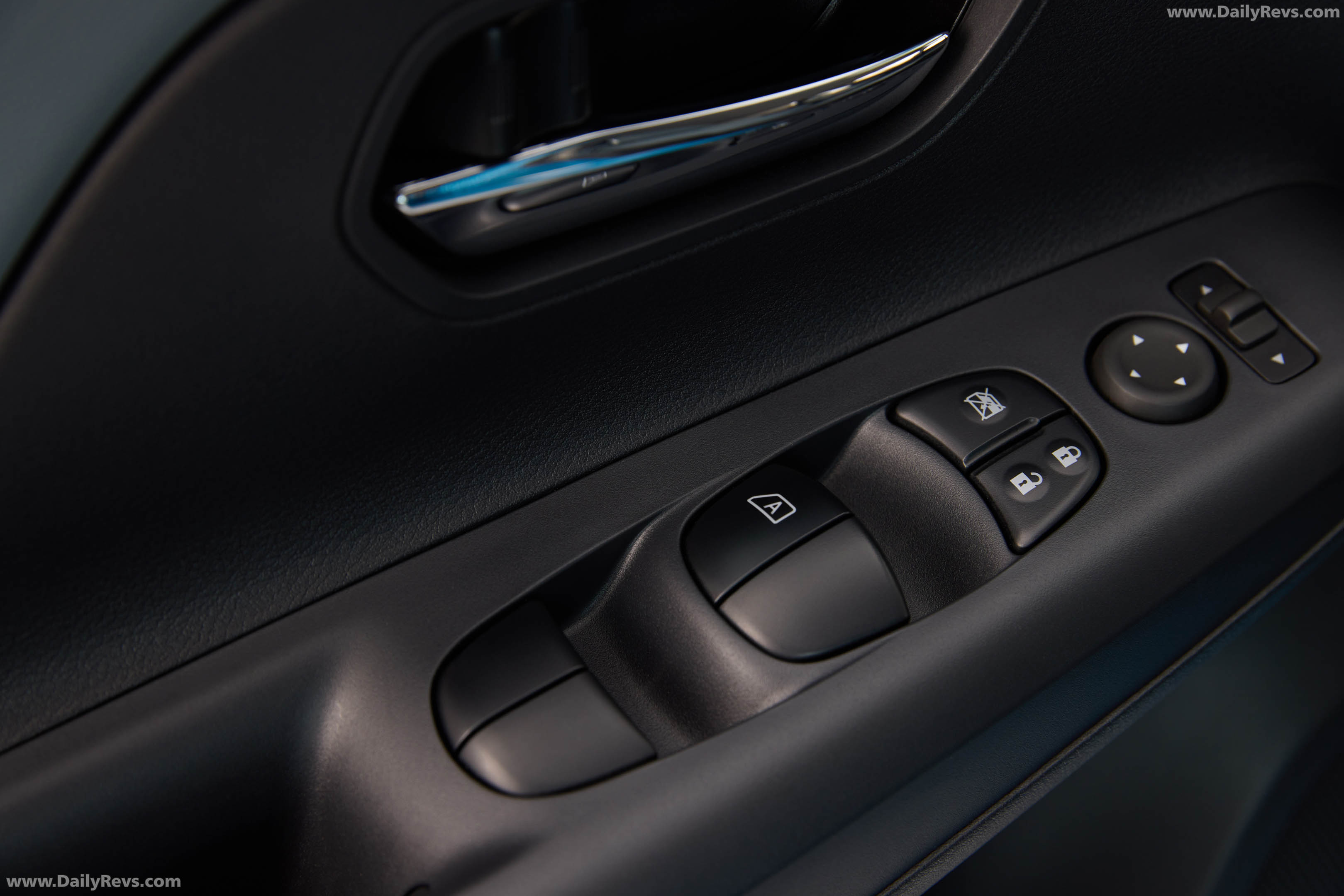 Nissan Versa - Most Beloved Sub-Compact Sedan - DailyRevs