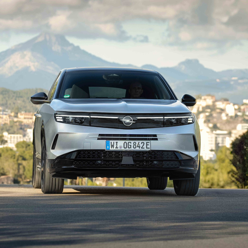 2025 Opel Grandland PHEV - Opel Combines Striking Design with Efficient ...