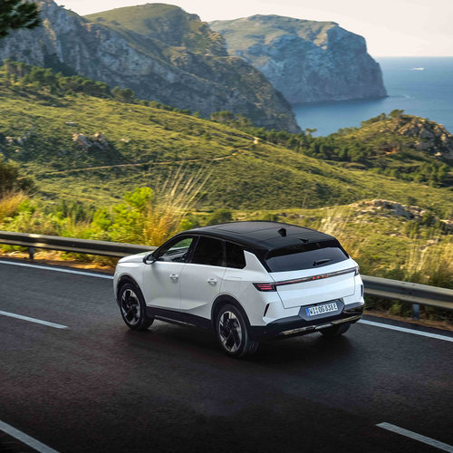 2025 Opel Grandland PHEV - Opel Combines Striking Design with Efficient ...