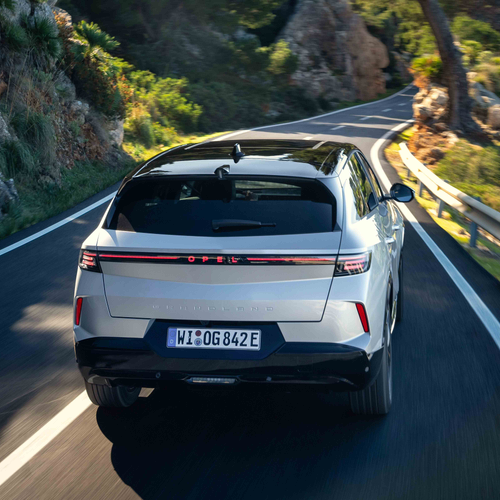 2025 Opel Grandland PHEV - Opel Combines Striking Design with Efficient ...