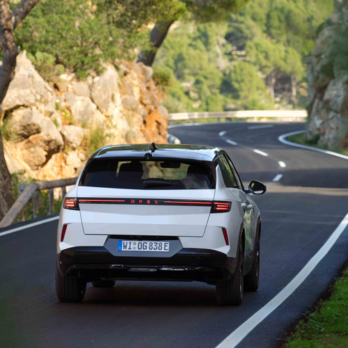 2025 Opel Grandland PHEV - Opel Combines Striking Design with Efficient ...