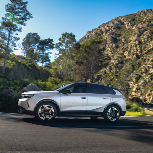 2025 Opel Grandland PHEV - Opel Combines Striking Design with Efficient ...