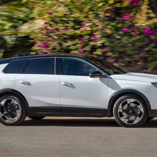 2025 Opel Grandland PHEV - Opel Combines Striking Design with Efficient ...