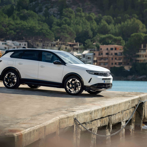 2025 Opel Grandland PHEV - Opel Combines Striking Design with Efficient ...