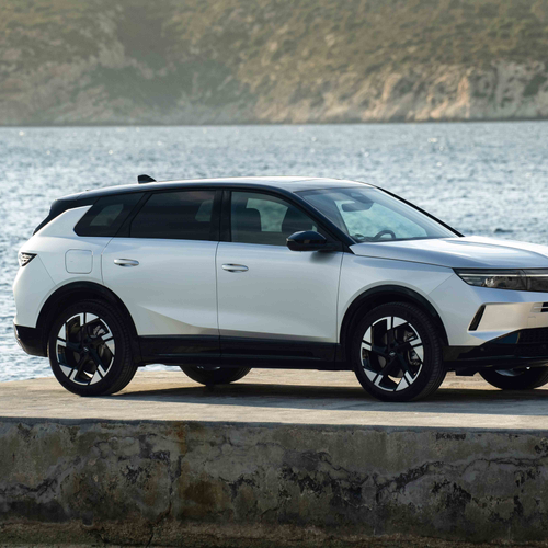2025 Opel Grandland PHEV - Opel Combines Striking Design with Efficient ...