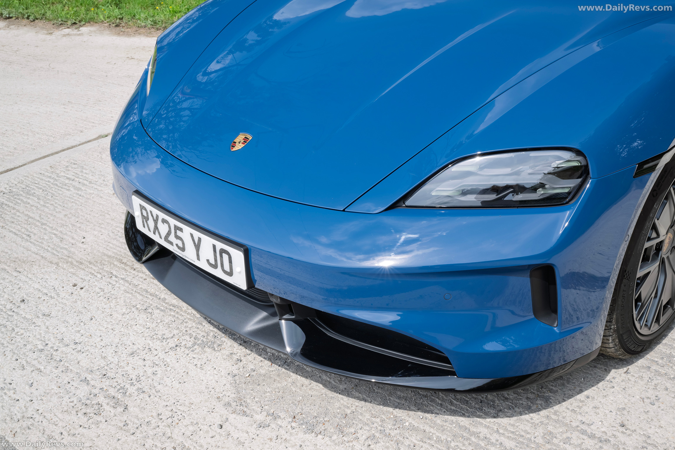 2025 Porsche Taycan GTS Sport Turismo J1 II UK Version - High-End ...