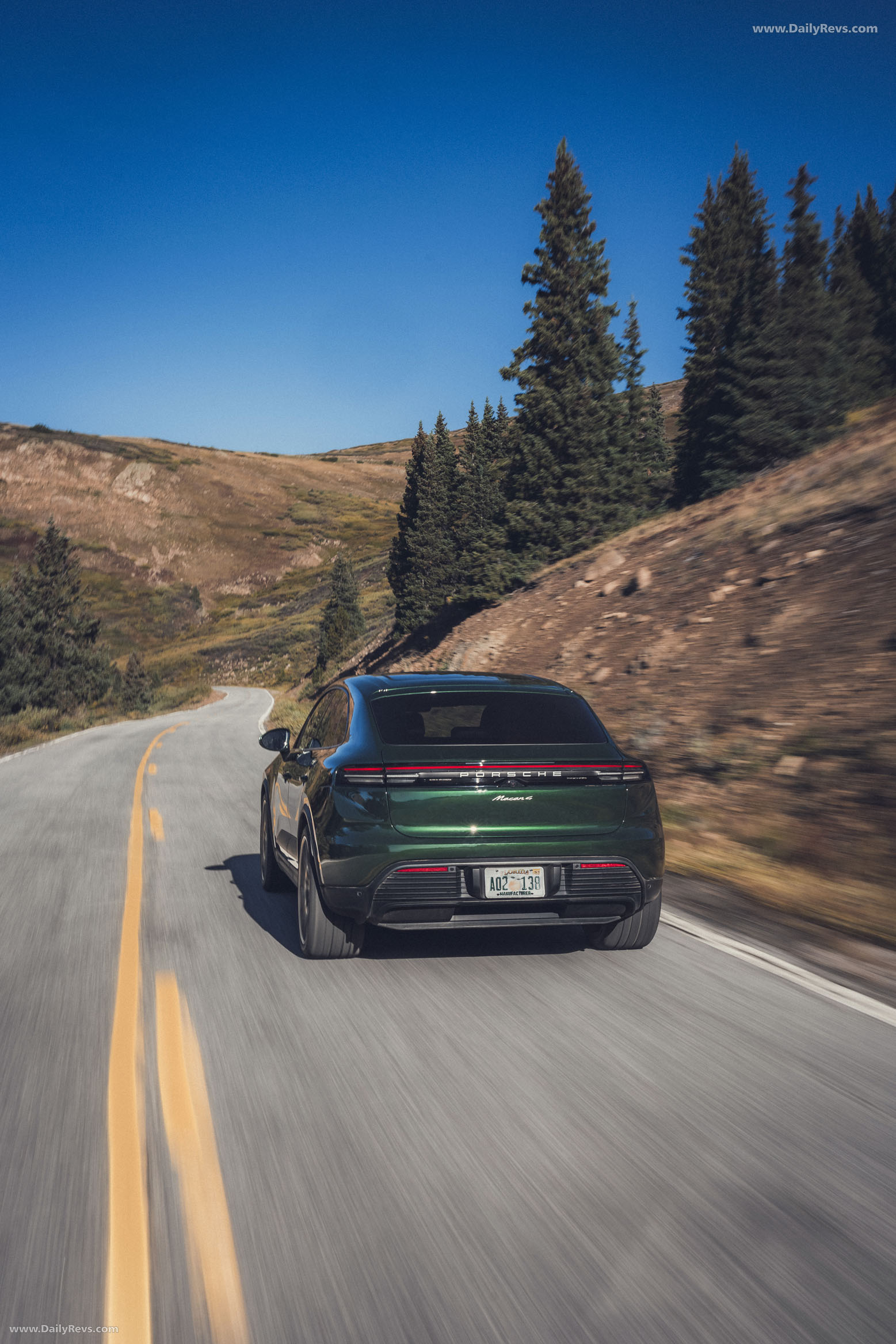 2025 Porsche Macan 4 Oak Green - Next Step in Porsche’s Electrification ...