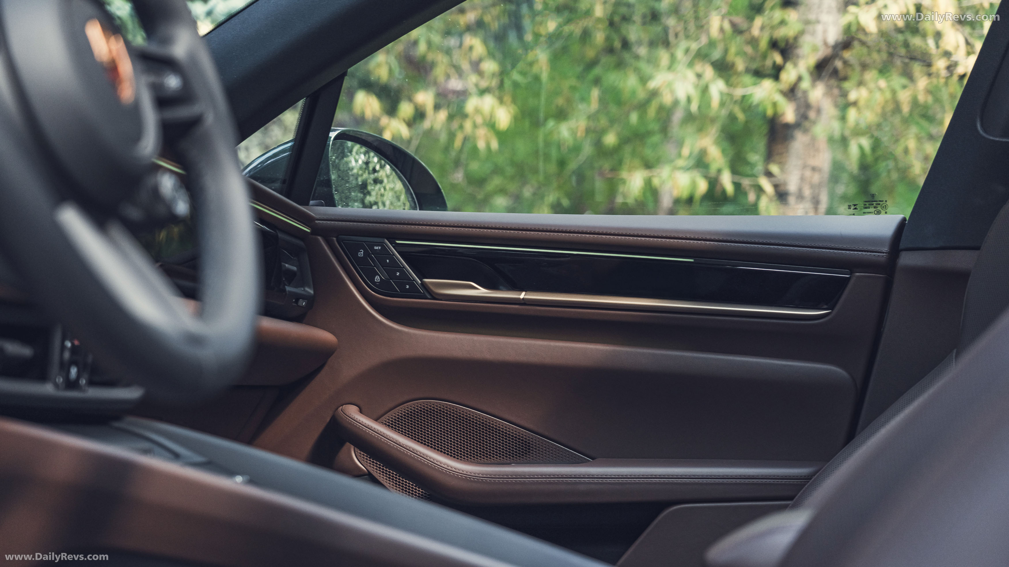 2025 Porsche Macan 4 Oak Green - Next Step in Porsche’s Electrification ...