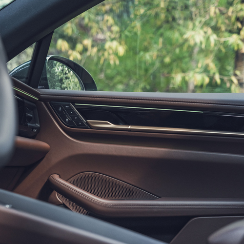 2025 Porsche Macan 4 Oak Green - Next Step in Porsche’s Electrification ...
