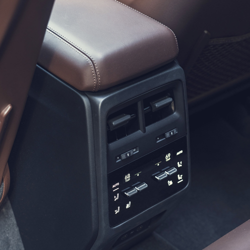 2025 Porsche Macan 4 Oak Green - Next Step in Porsche’s Electrification ...