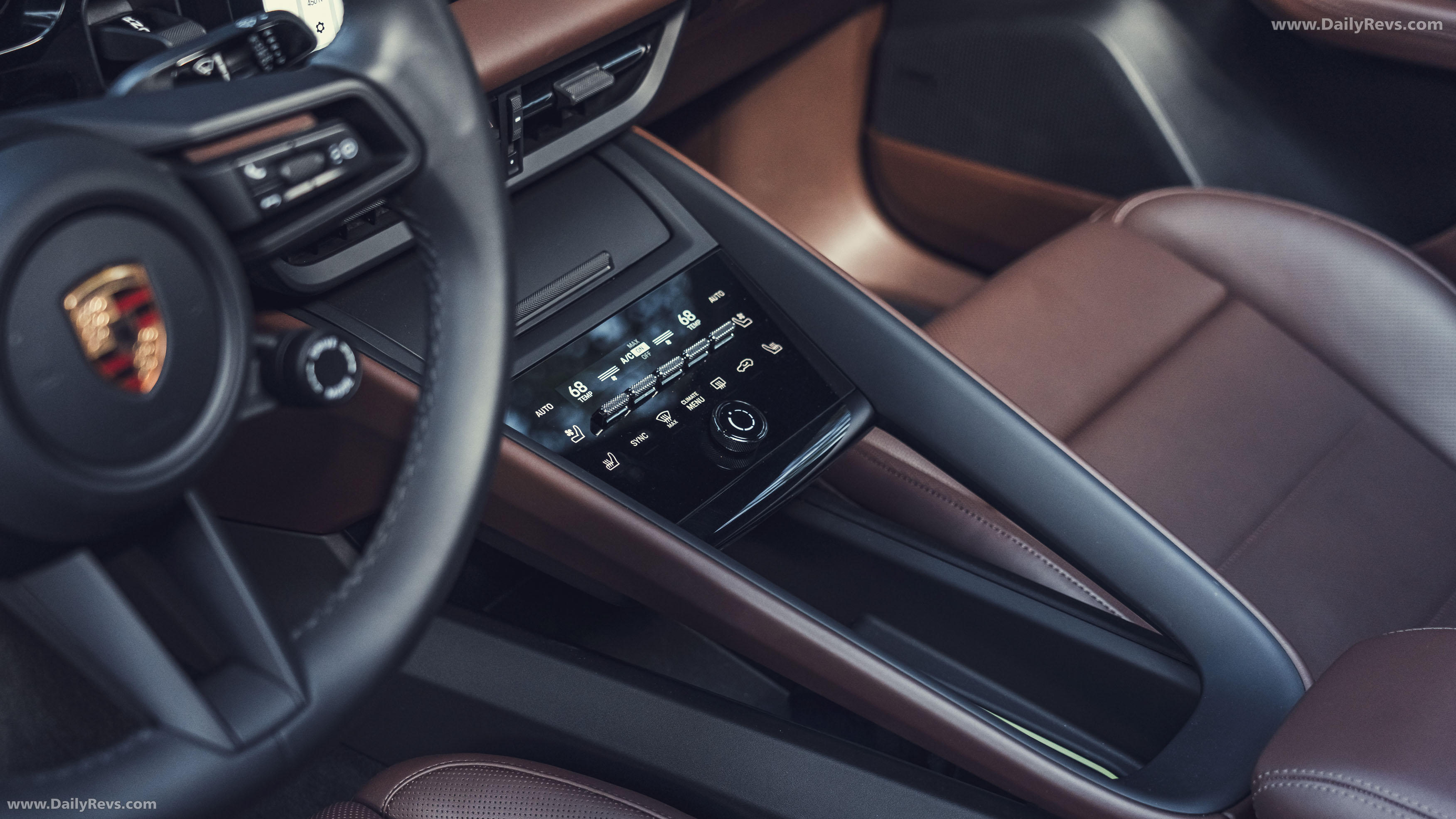 2025 Porsche Macan 4 Oak Green - Next Step in Porsche’s Electrification ...