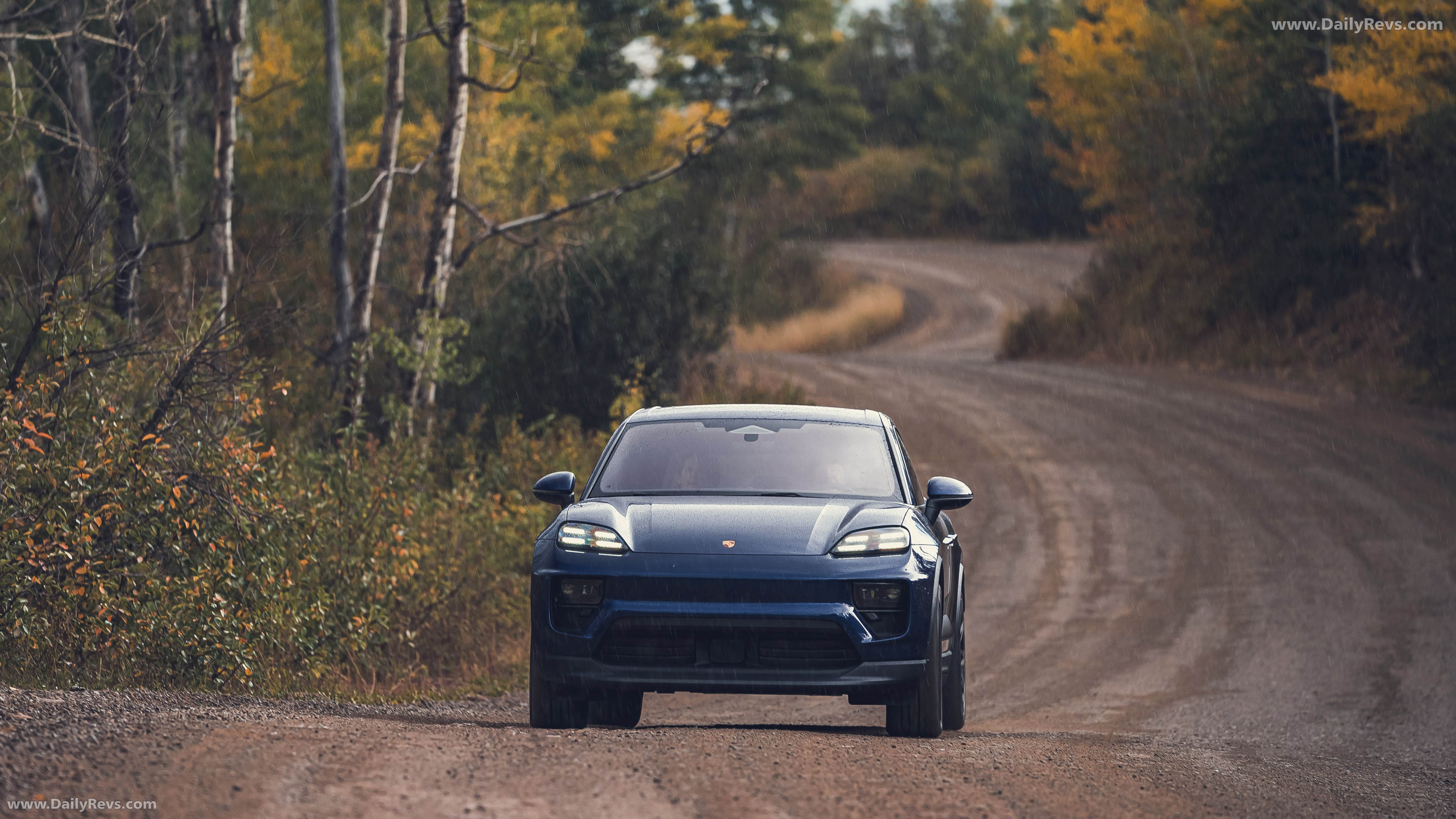 2025 Porsche Macan Gentian Blue H2 - Brings a Bold New Edge - DailyRevs