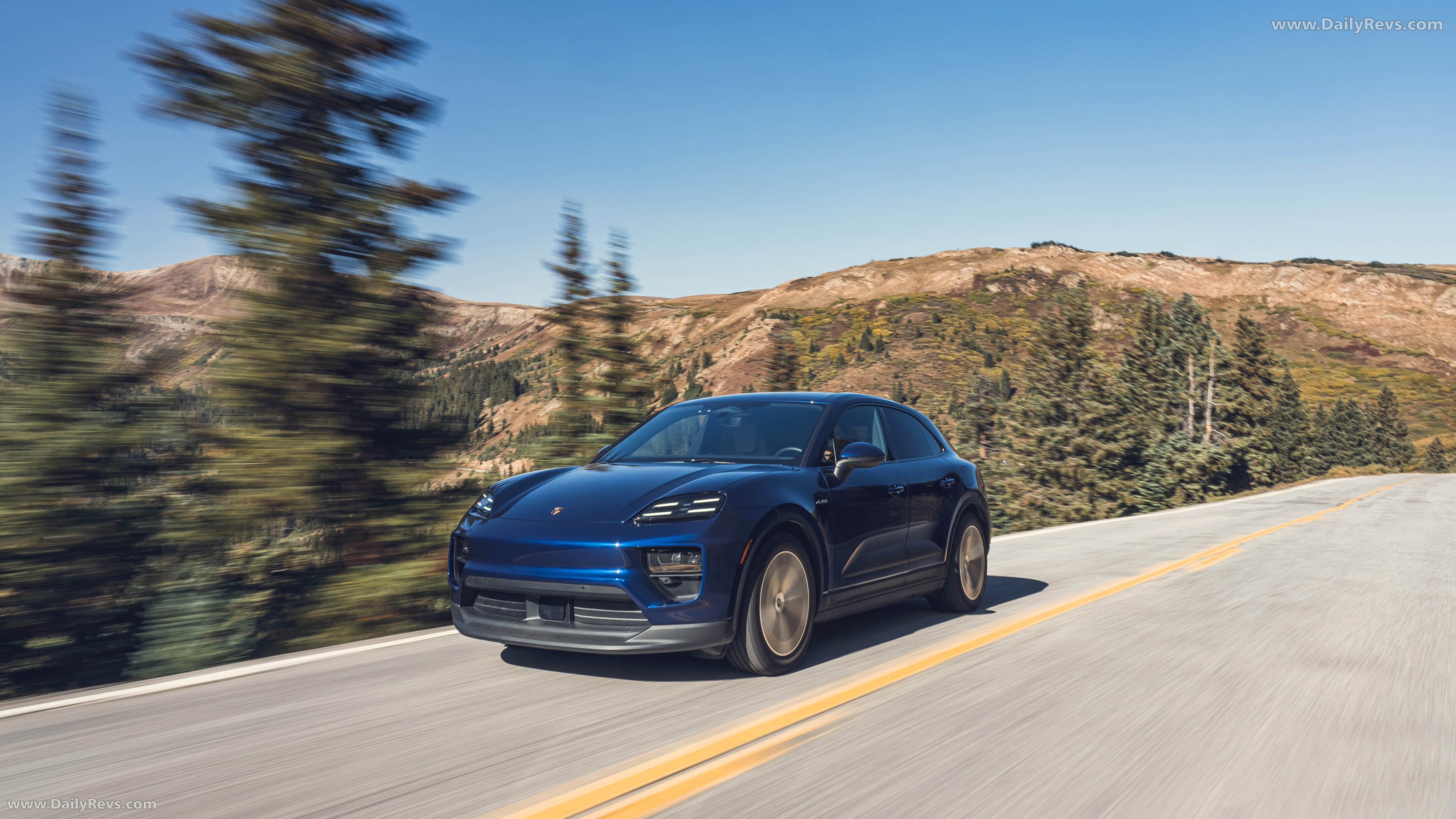 2025 Porsche Macan Gentian Blue H2 - Brings a Bold New Edge - DailyRevs