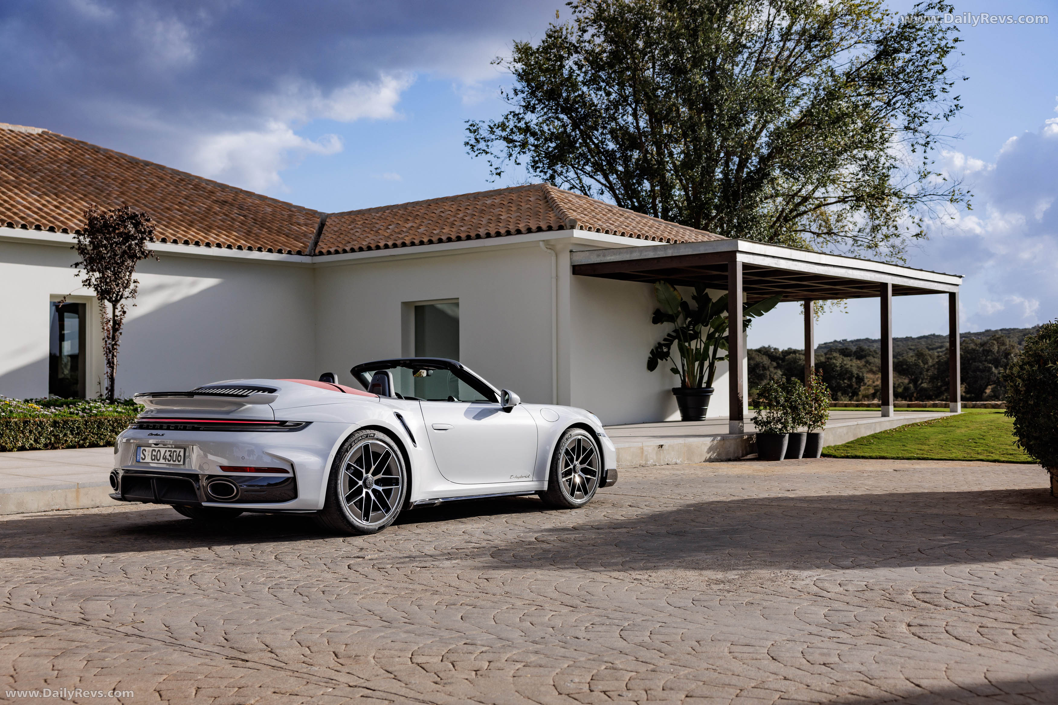 2026 Porsche 911 Turbo S Cabriolet 992 ll - Most Powerful Road-Going ...