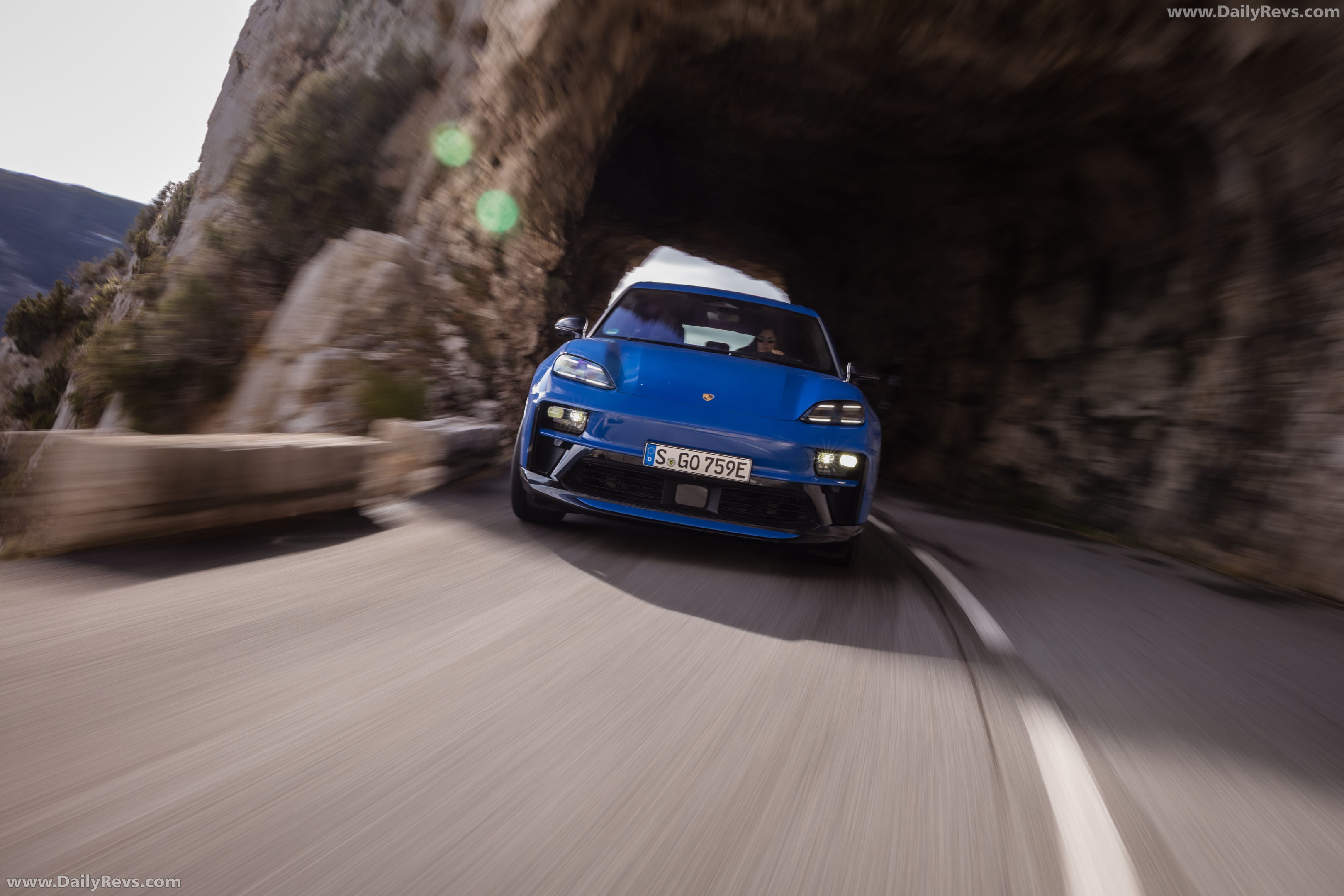 2026 Porsche Macan GTS H2 - Sportiest Electric Macan Yet - DailyRevs