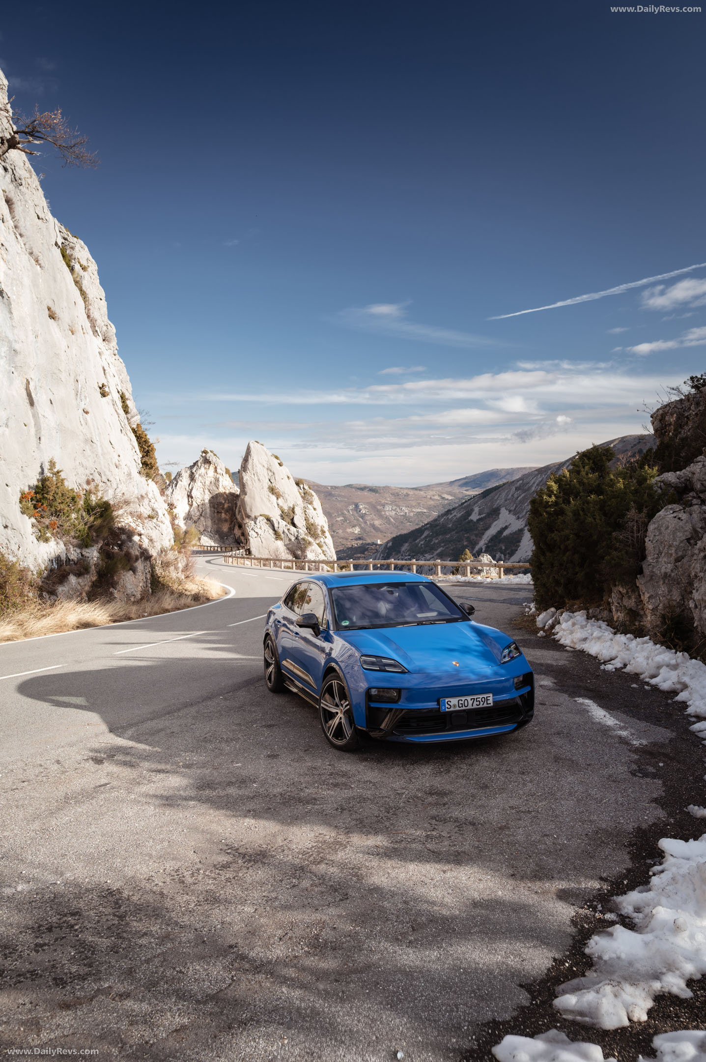 2026 Porsche Macan GTS H2 - Sportiest Electric Macan Yet - DailyRevs