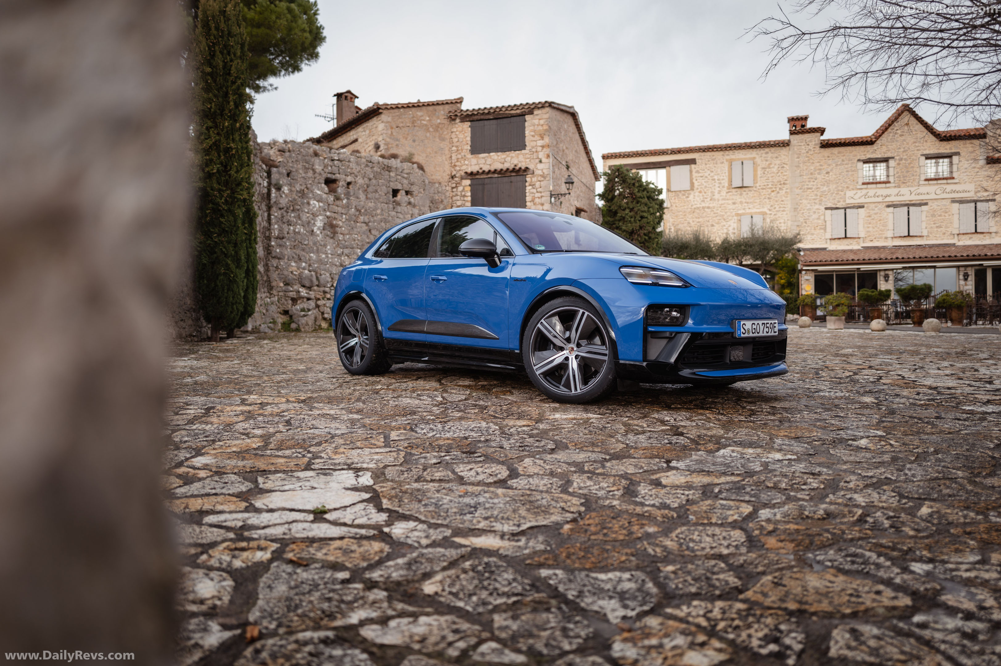 2026 Porsche Macan GTS H2 - Sportiest Electric Macan Yet - DailyRevs