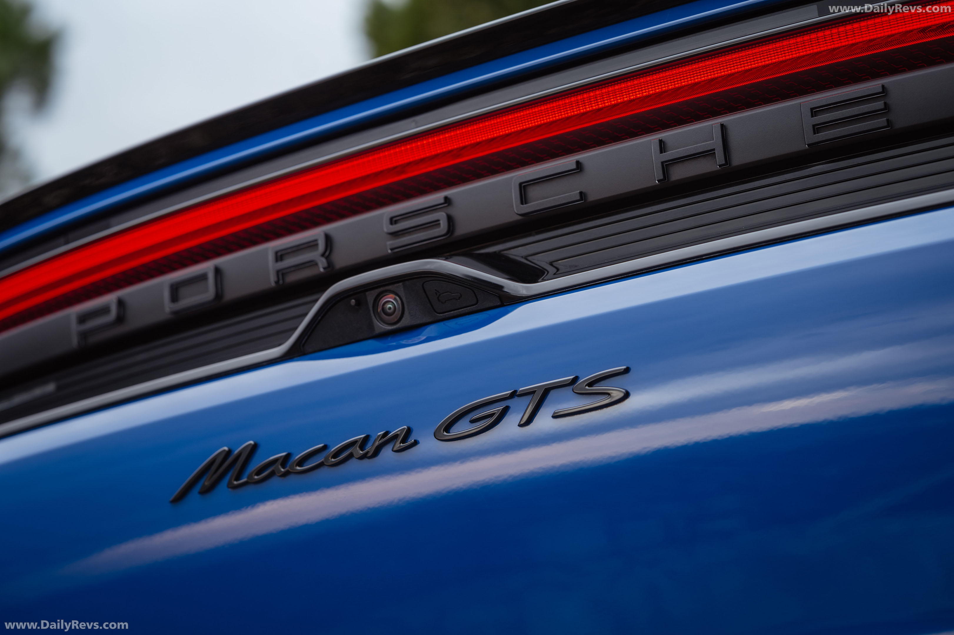 2026 Porsche Macan GTS H2 - Sportiest Electric Macan Yet - DailyRevs