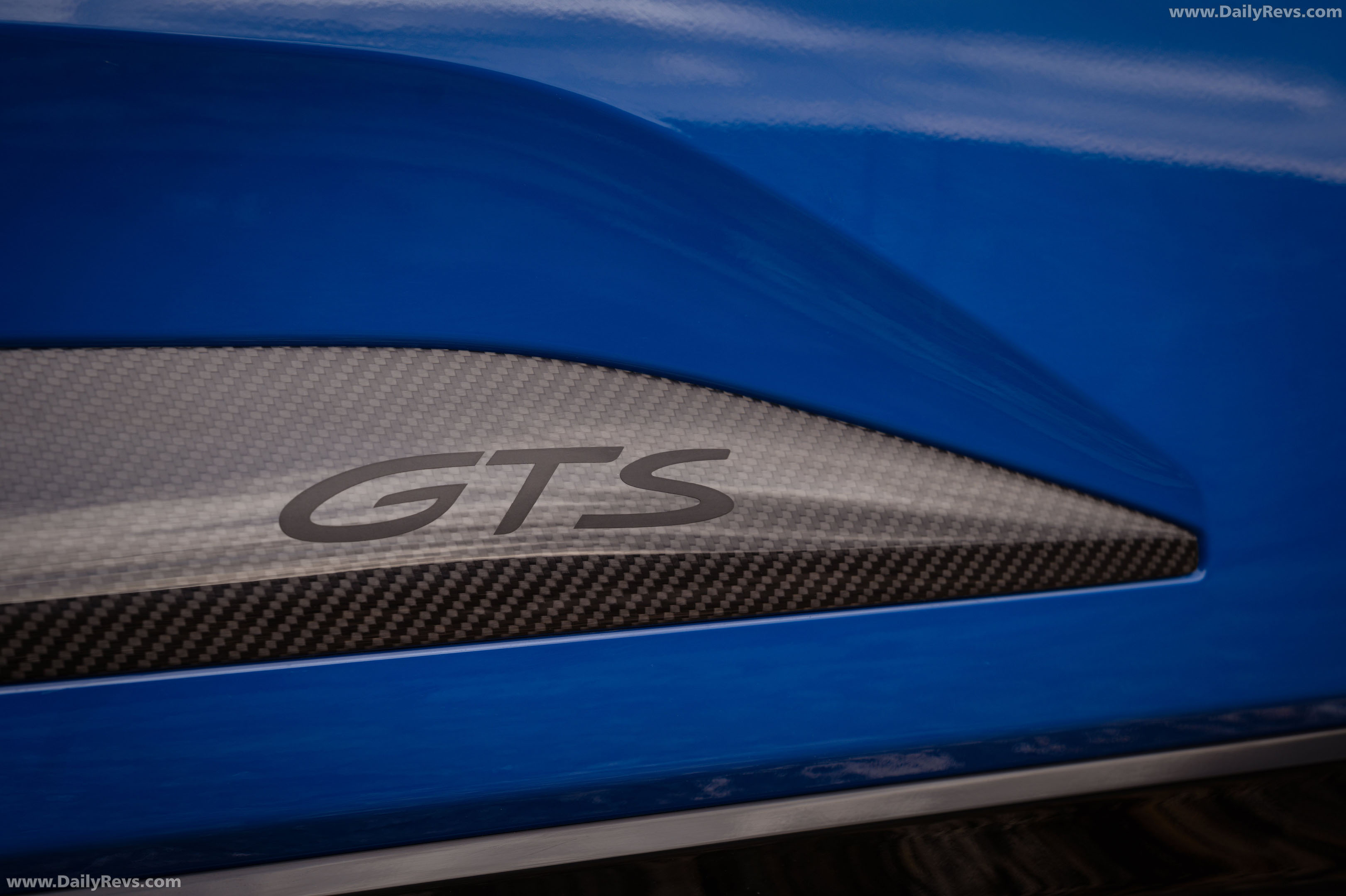 2026 Porsche Macan GTS H2 - Sportiest Electric Macan Yet - DailyRevs