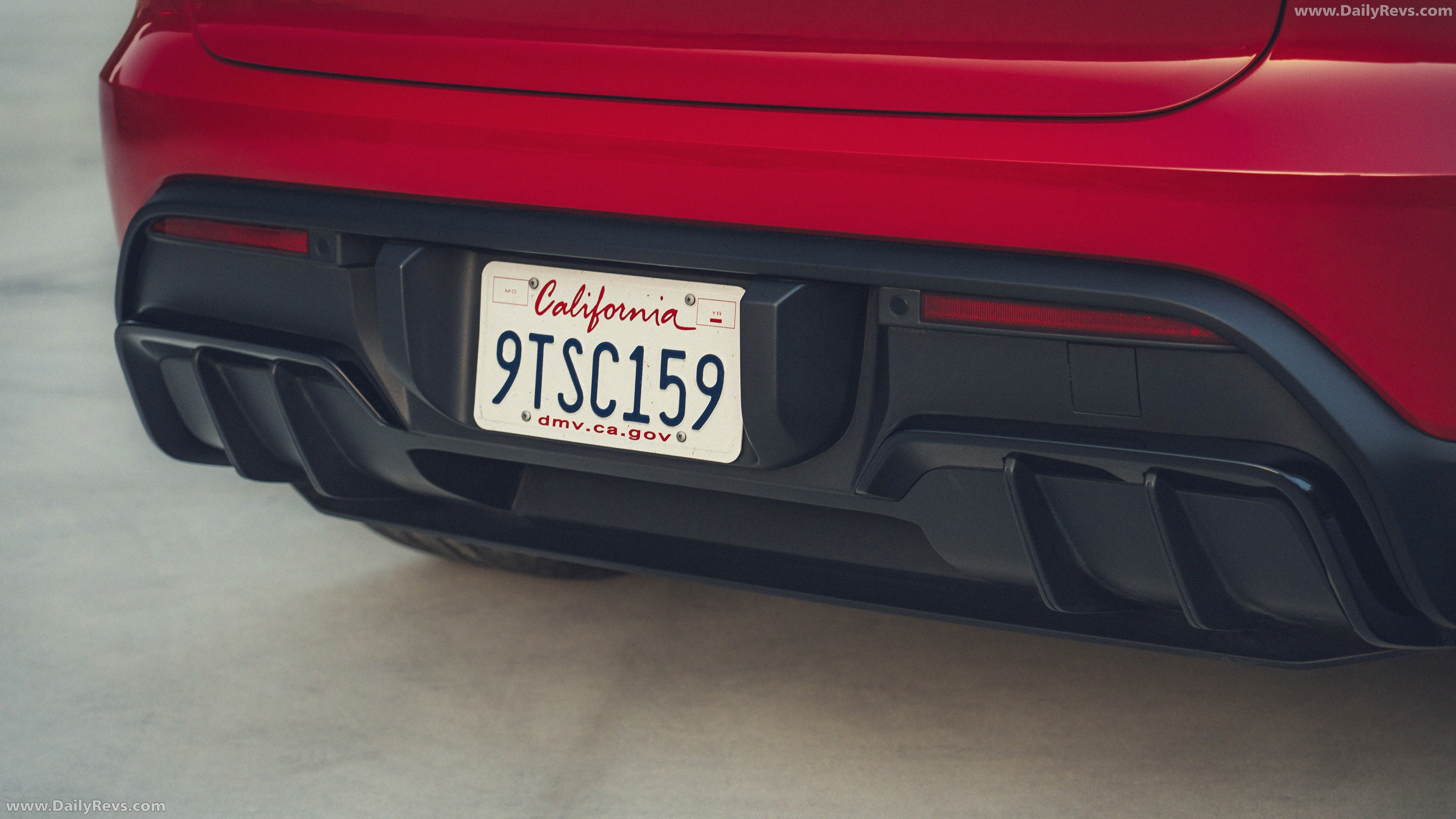 2026 Porsche Macan GTS H2 - Sportiest Electric Macan Yet - DailyRevs